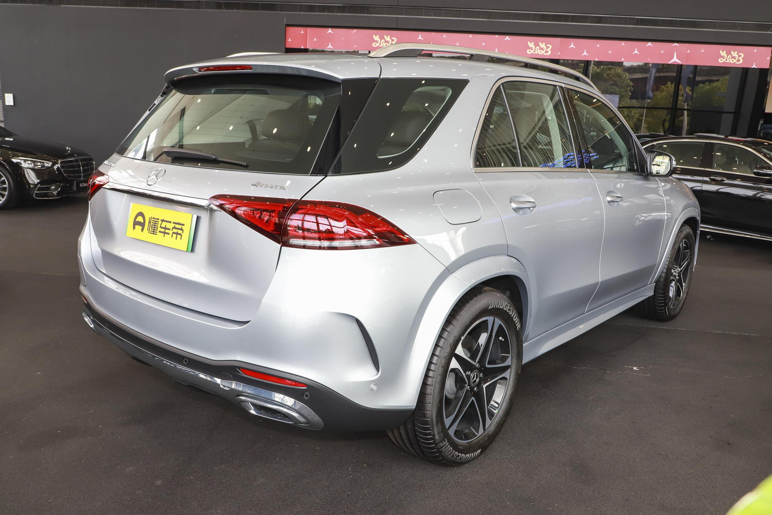 奔驰GLE PHEV 2023款 GLE 350e 4MATIC图片_奔驰_2/139张图片_汽车外观图库_懂车帝