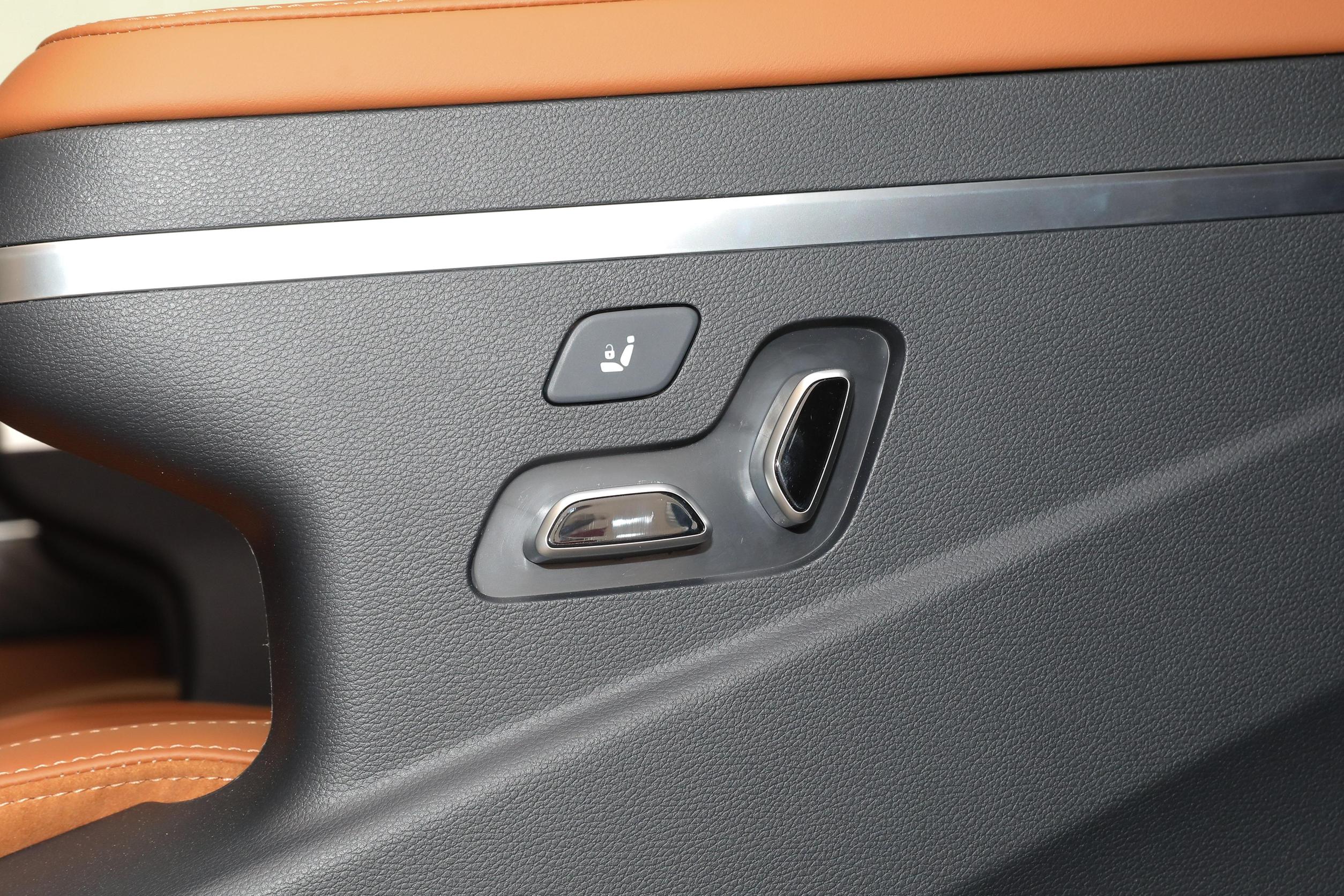 红旗HQ9 2022款 智联旗悦版图片_红旗_31/80张图片_汽车空间图库_懂车帝