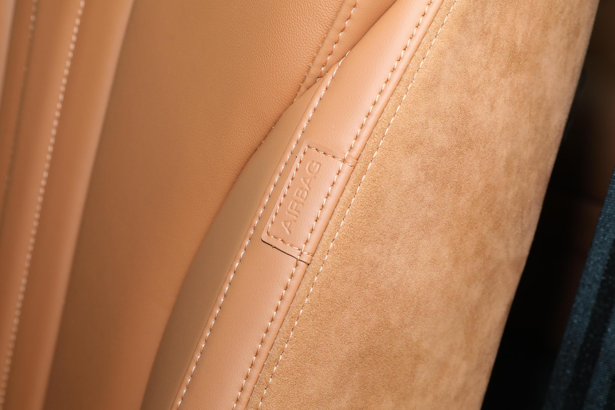 红旗HQ9 2022款 智联旗悦版图片_红旗_31/80张图片_汽车空间图库_懂车帝