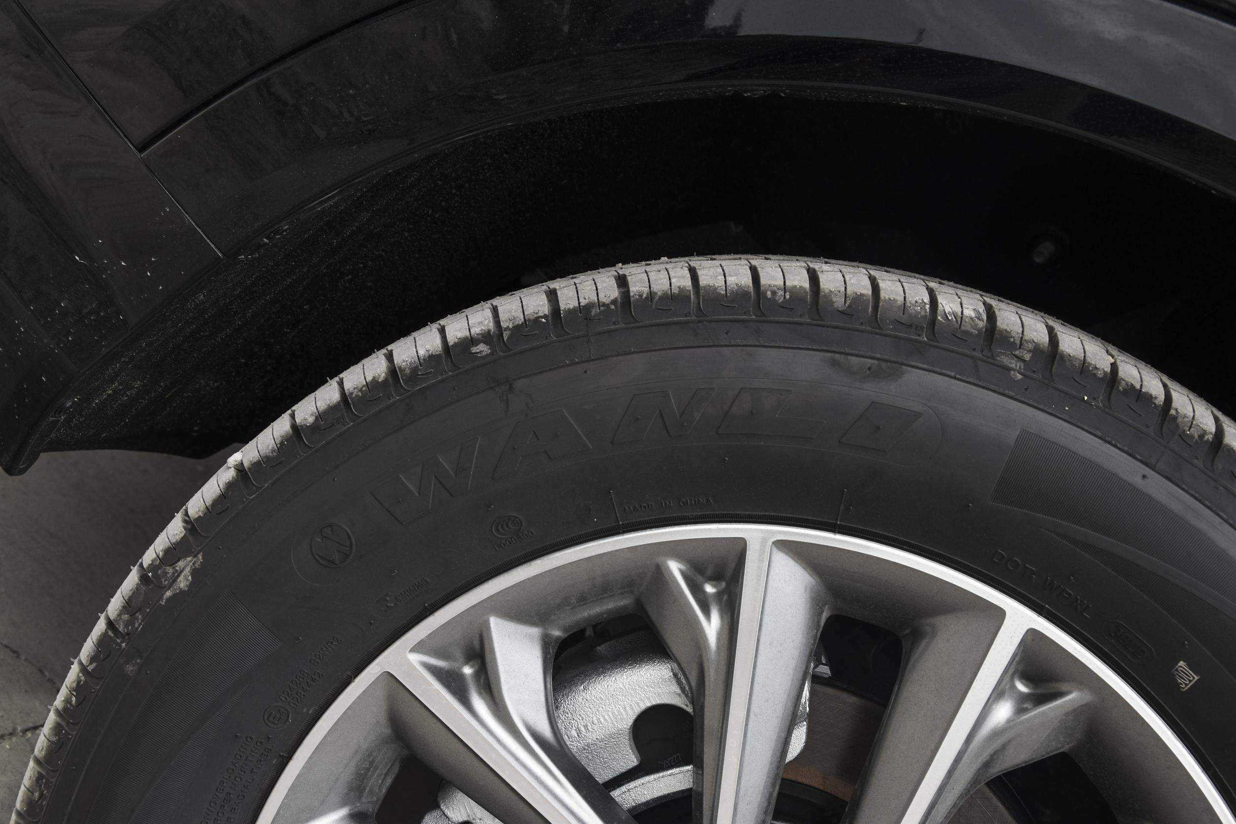 东南DX8 2022款 1.5T 手动亚马逊版 5座图片_东南_2/85张图片_汽车外观图库_懂车帝