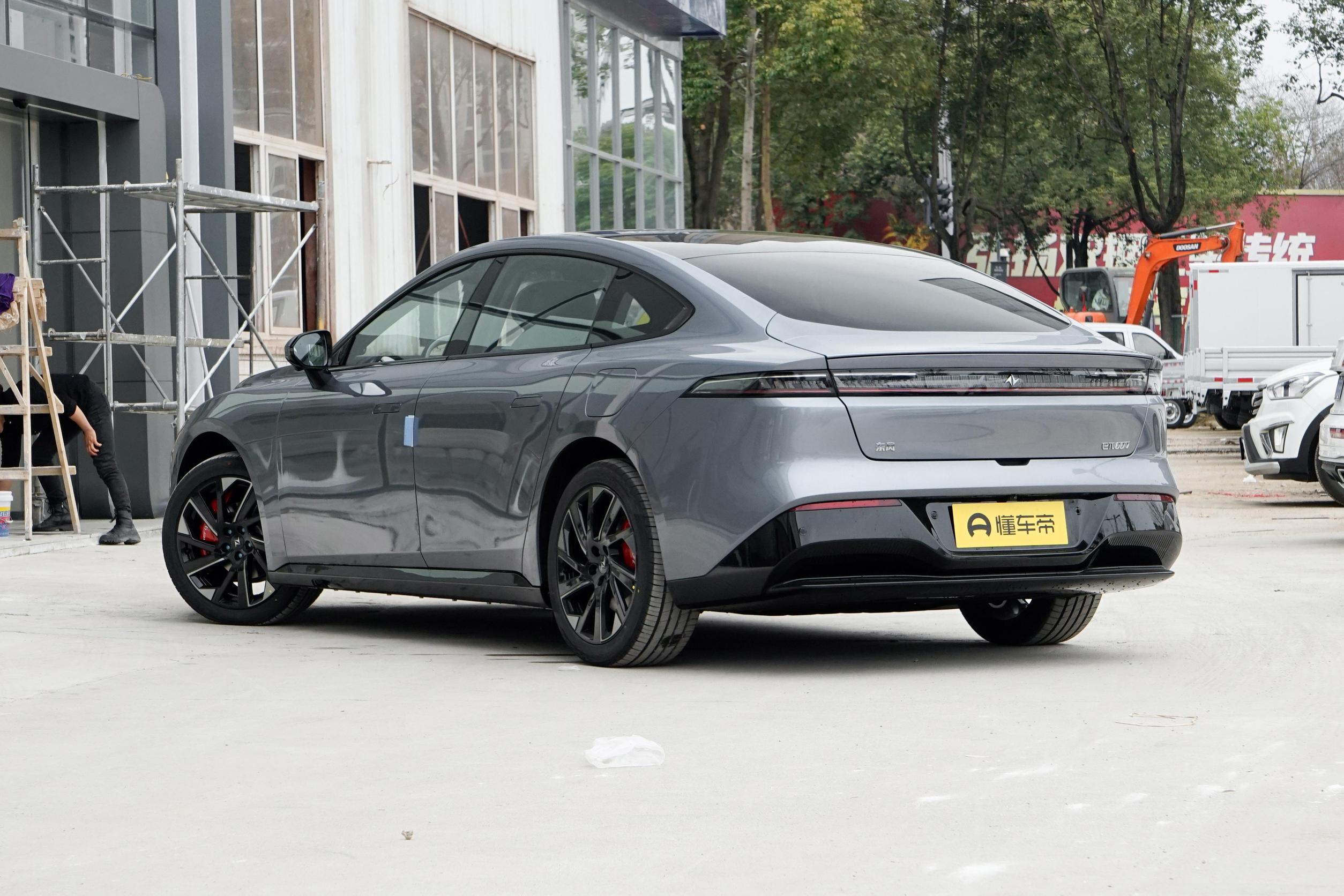 eπ 007 2024款 530Pro版图片_东风奕派_12/52张图片_汽车外观图库_懂车帝