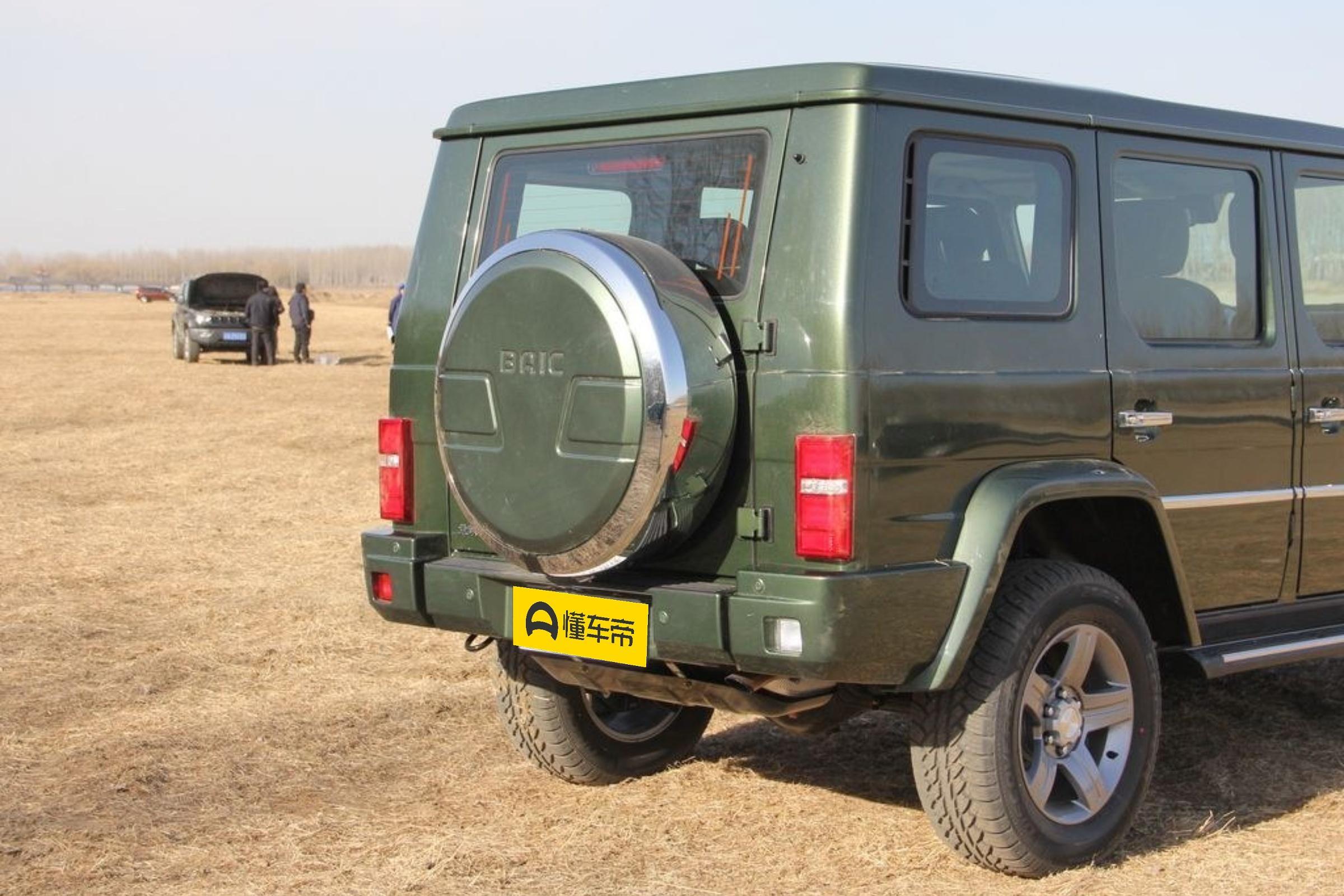 北京BJ80 2016款 2.3T 自动尊贵版图片_北京_2/80张图片_汽车外观图库_懂车帝