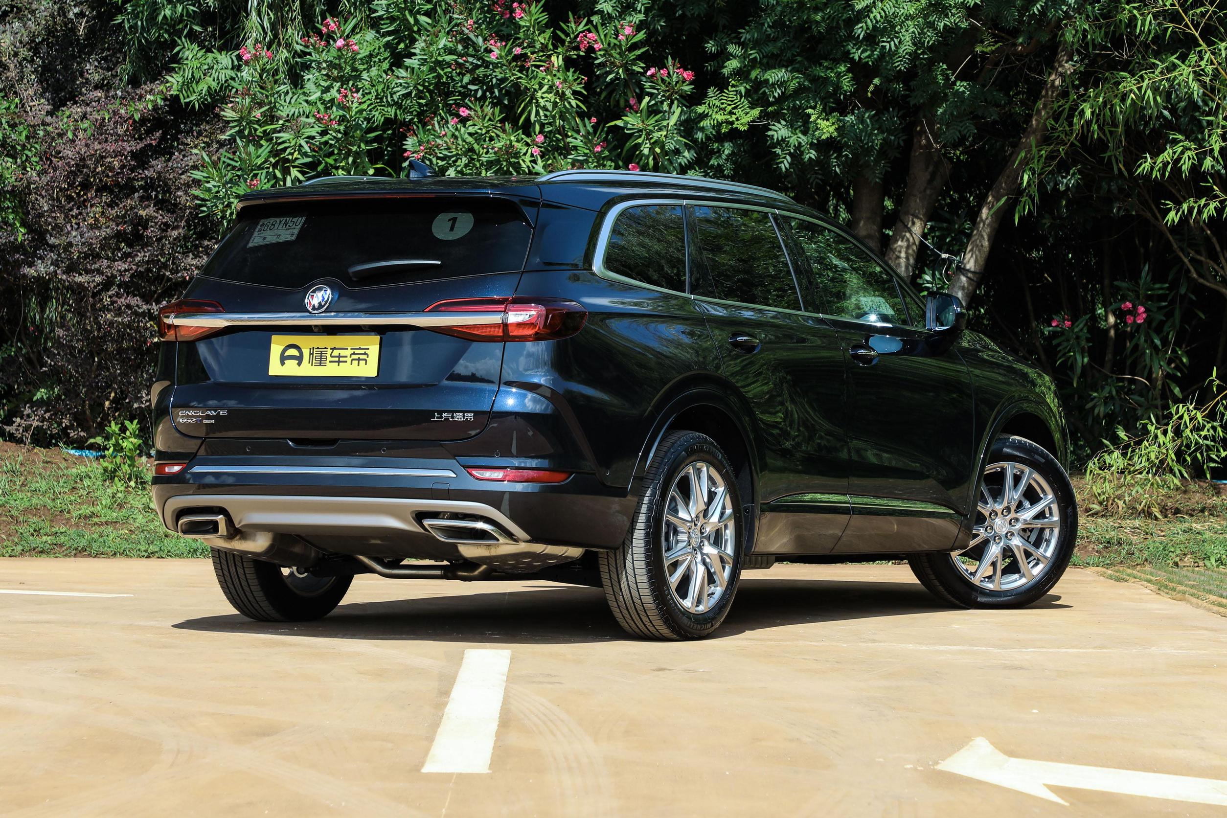 昂科旗 2022款 652T 四驱尊享旗舰型 六座图片_别克_7/81张图片_汽车外观图库_懂车帝