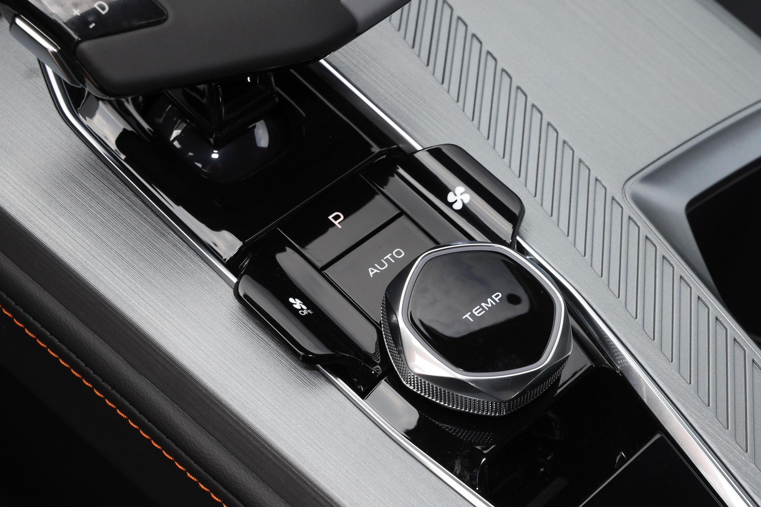 长安欧尚Z6 iDD新能源 2023款 智电iDD 150KM旗舰型图片_长安欧尚_3/48张图片_汽车内饰图库_懂车帝