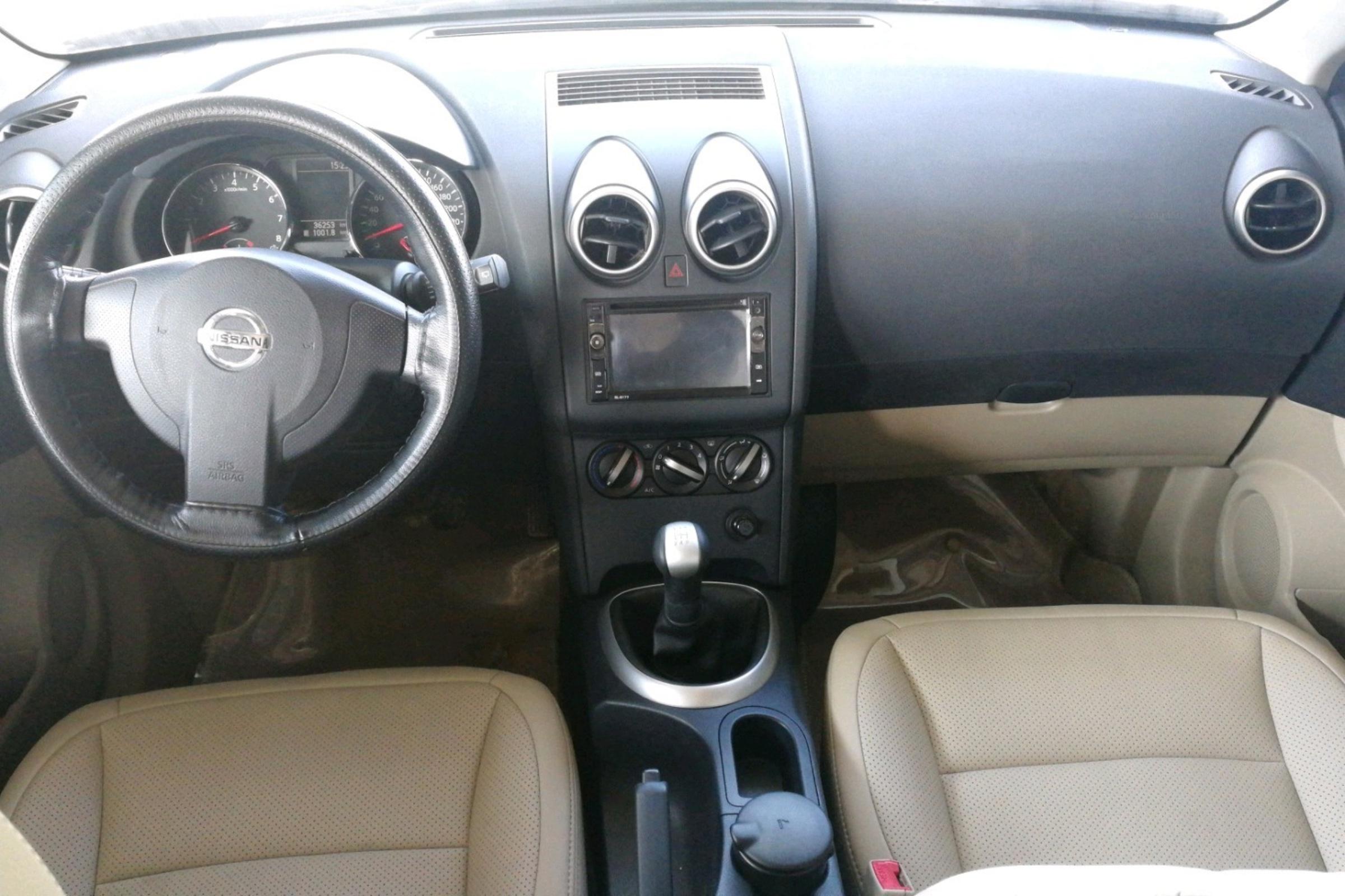 逍客 2012款 1.6XE 风 5MT 2WD图片_日产_5/8张图片_汽车内饰图库_懂车帝