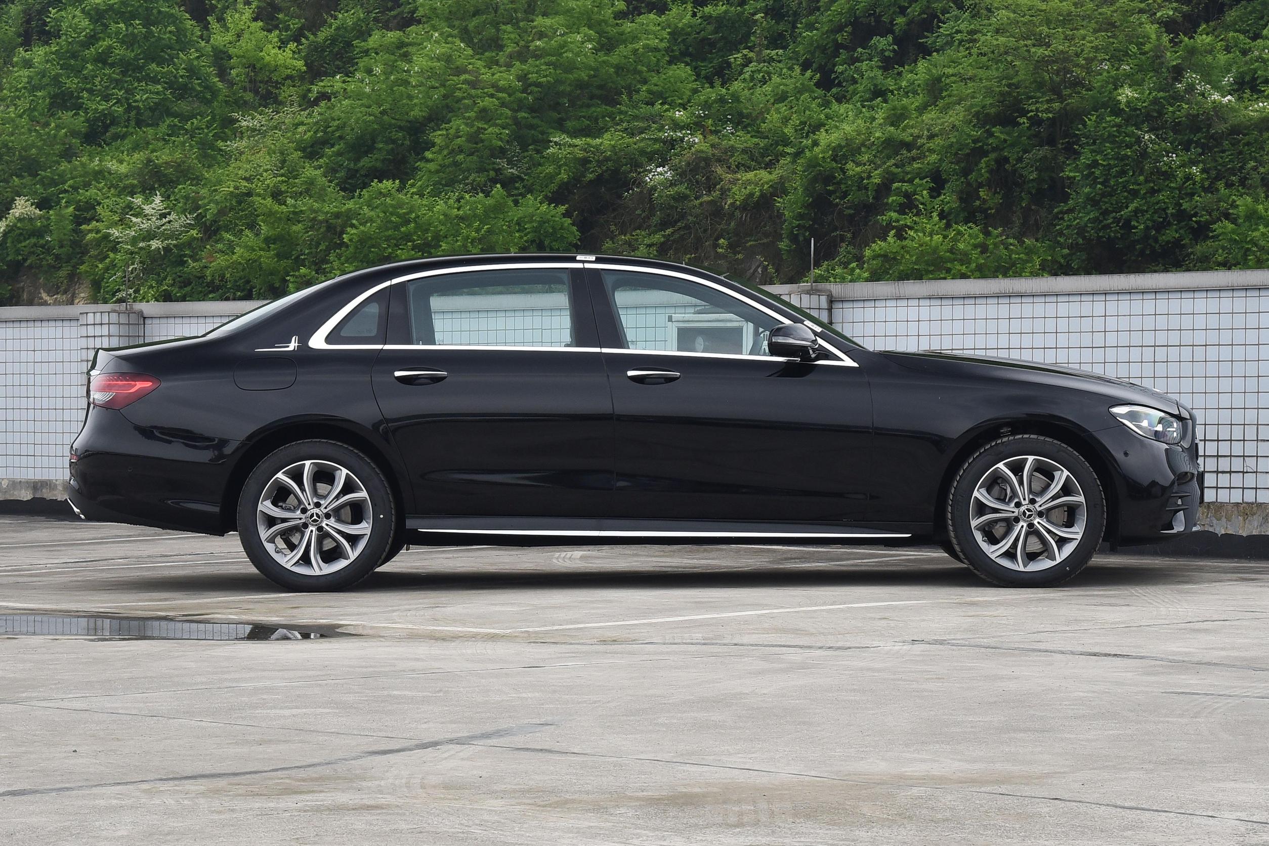 奔驰E级 2023款 改款 E 300 L 时尚型 运动轿车图片_奔驰_1/90张图片_汽车外观图库_懂车帝