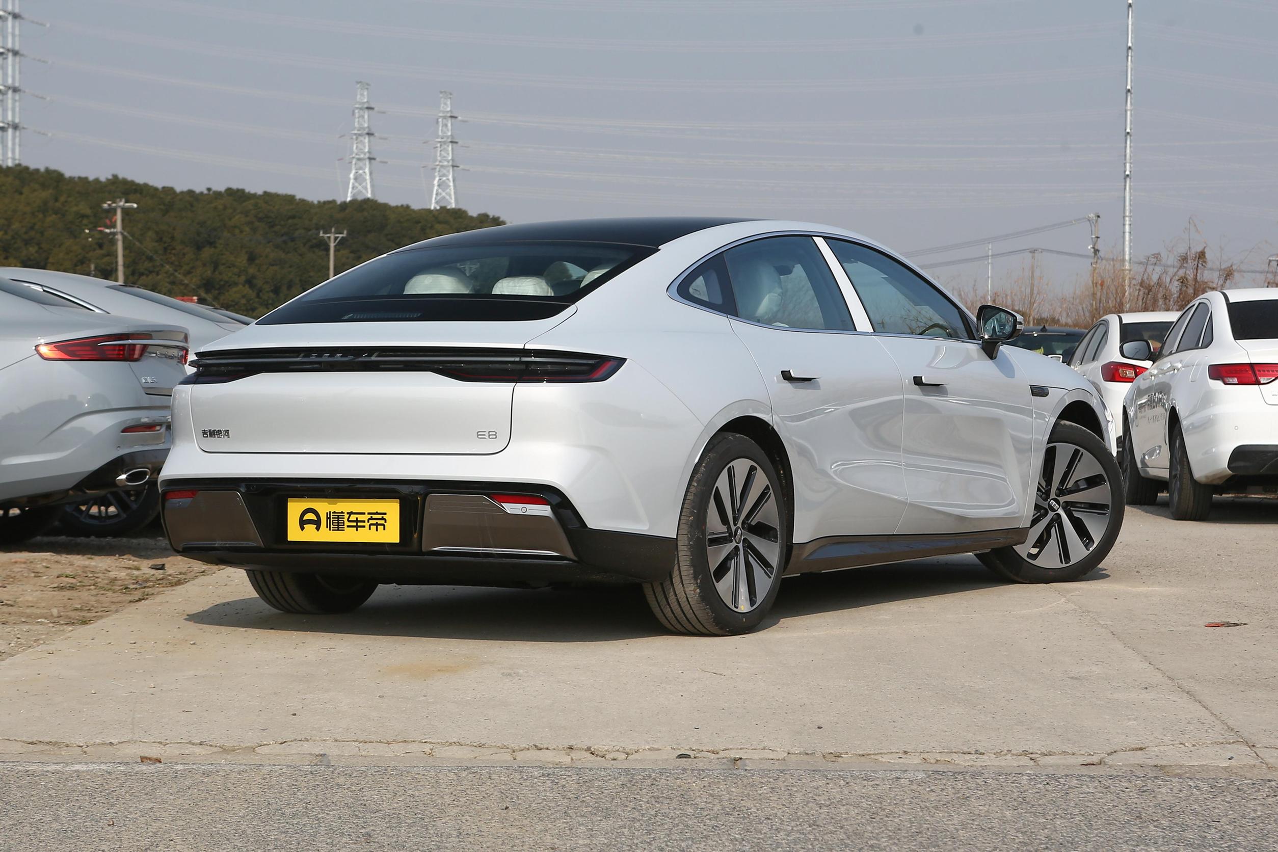 银河E8 2024款 550km MAX图片_吉利银河_5/58张图片_汽车外观图库_懂车帝