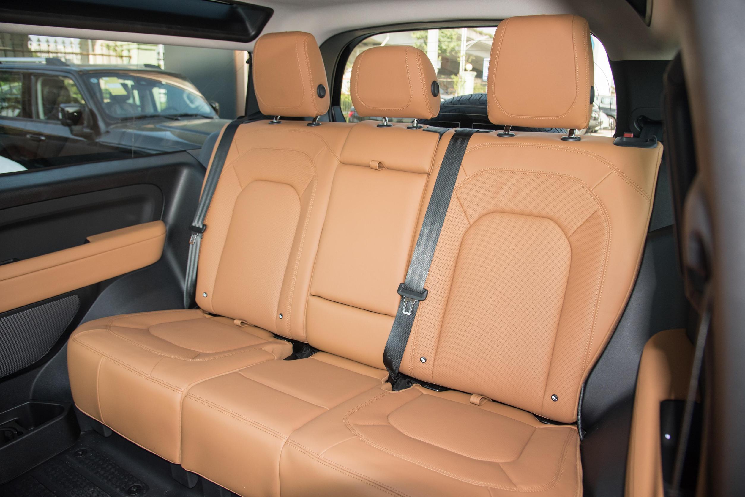 卫士 2024款 90 3.0T P400 HSE图片_路虎_8/50张图片_汽车空间图库_懂车帝