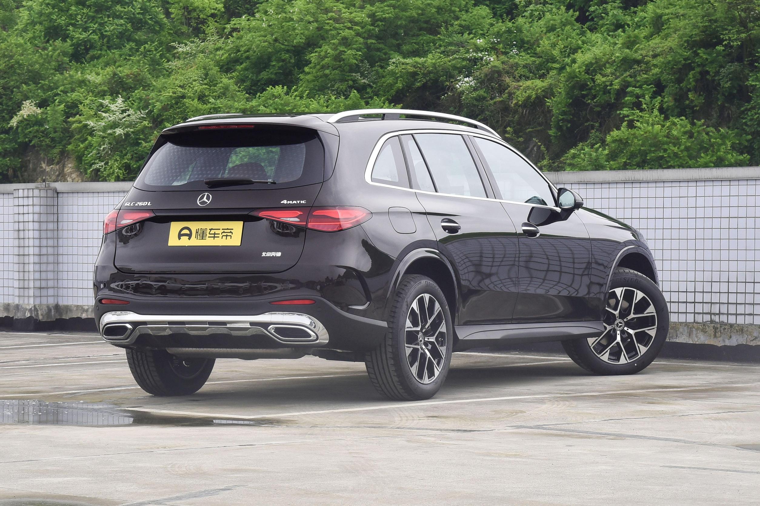 奔驰GLC 2023款 GLC 260 L 4MATIC 豪华型 5座图片_奔驰_1/53张图片_汽车外观图库_懂车帝