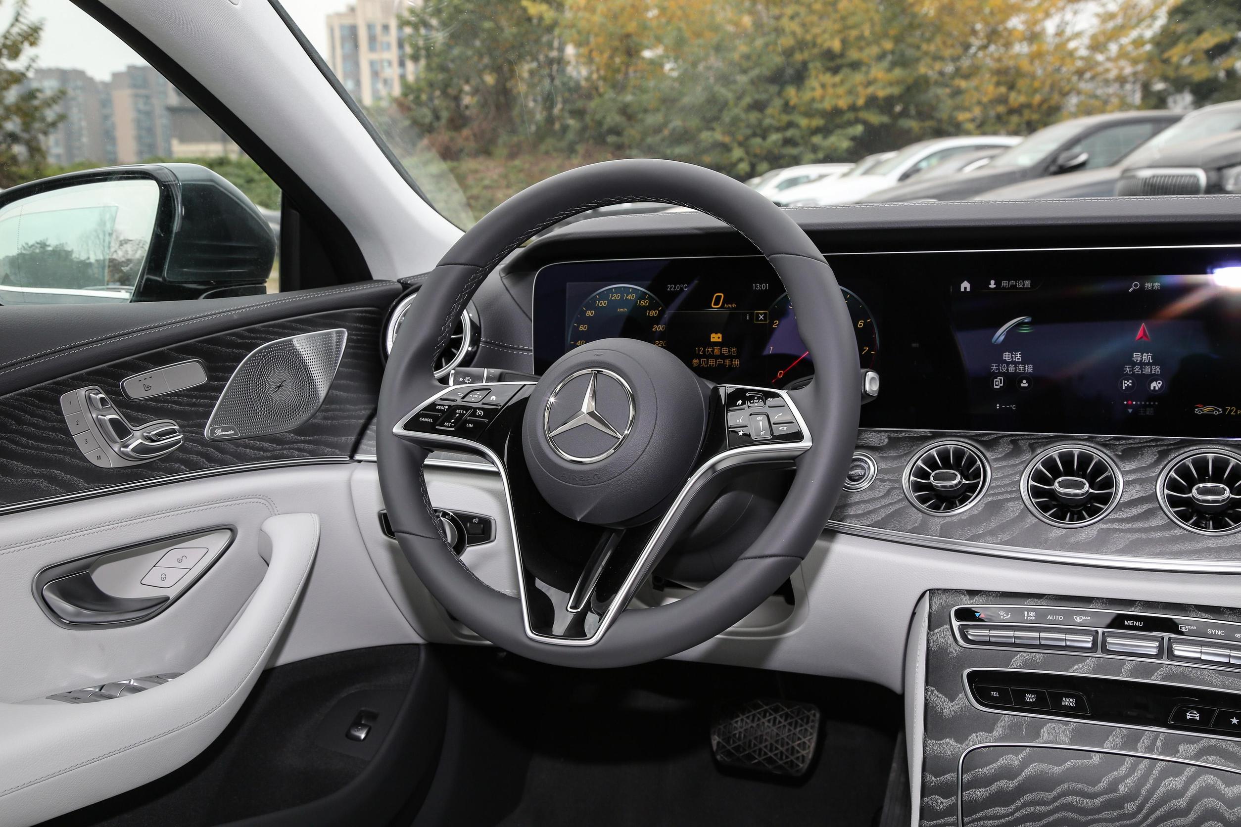 奔驰CLS 2023款 CLS 300 动感型图片_奔驰_4/64张图片_汽车内饰图库_懂车帝