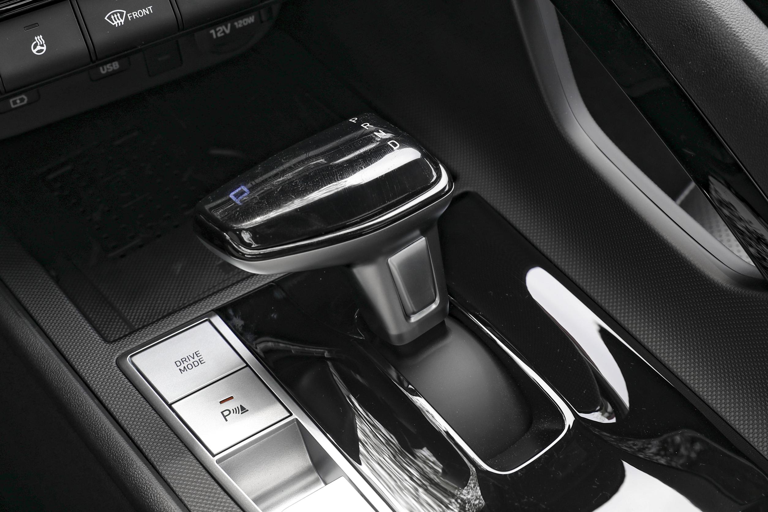 伊兰特 2023款 1.5L CVT TOP旗舰版图片_现代_22/155张图片_汽车内饰图库_懂车帝