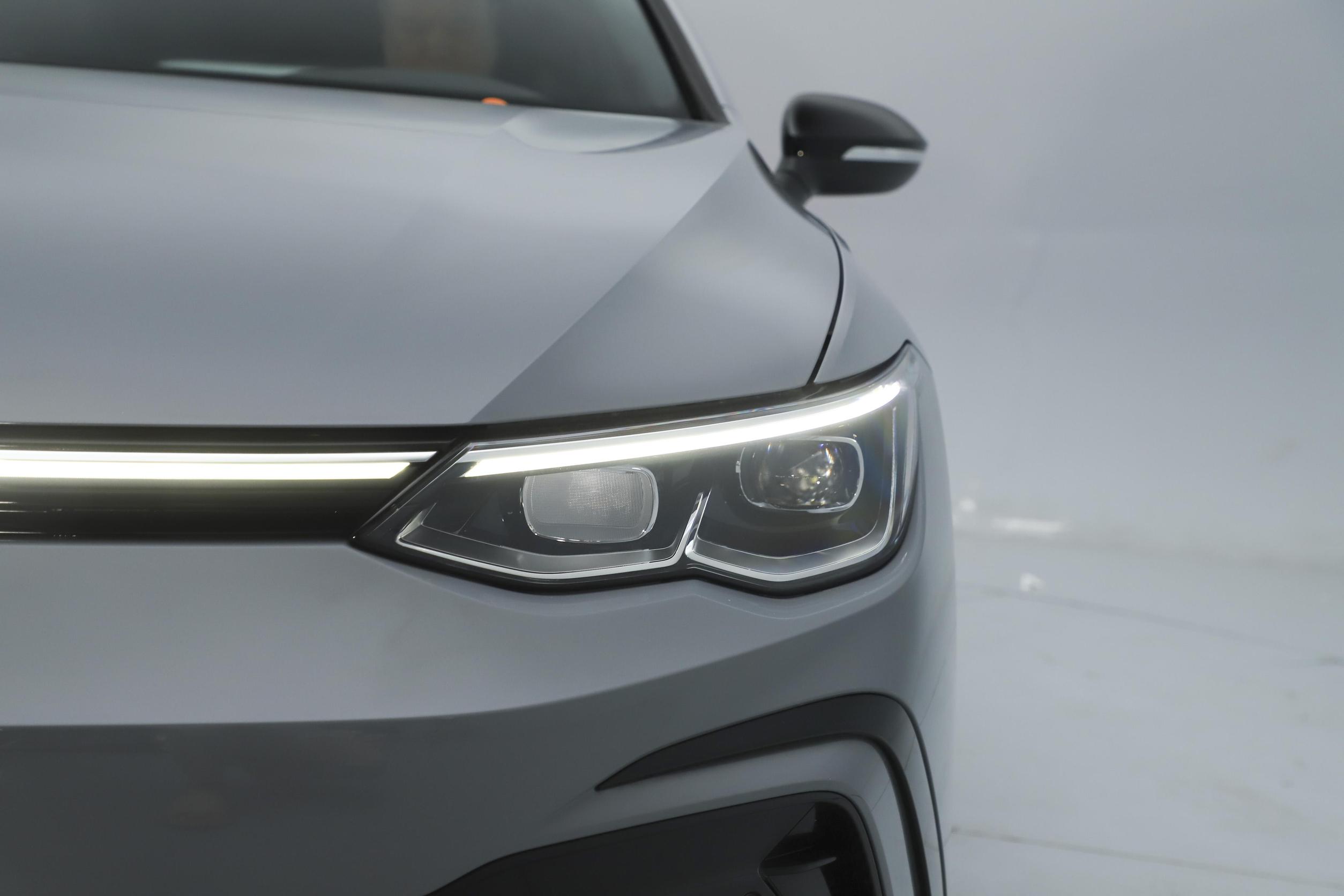 高尔夫 2023款 改款 280TSI DSG R-Line Lite图片_大众_1/55张图片_汽车外观图库_懂车帝