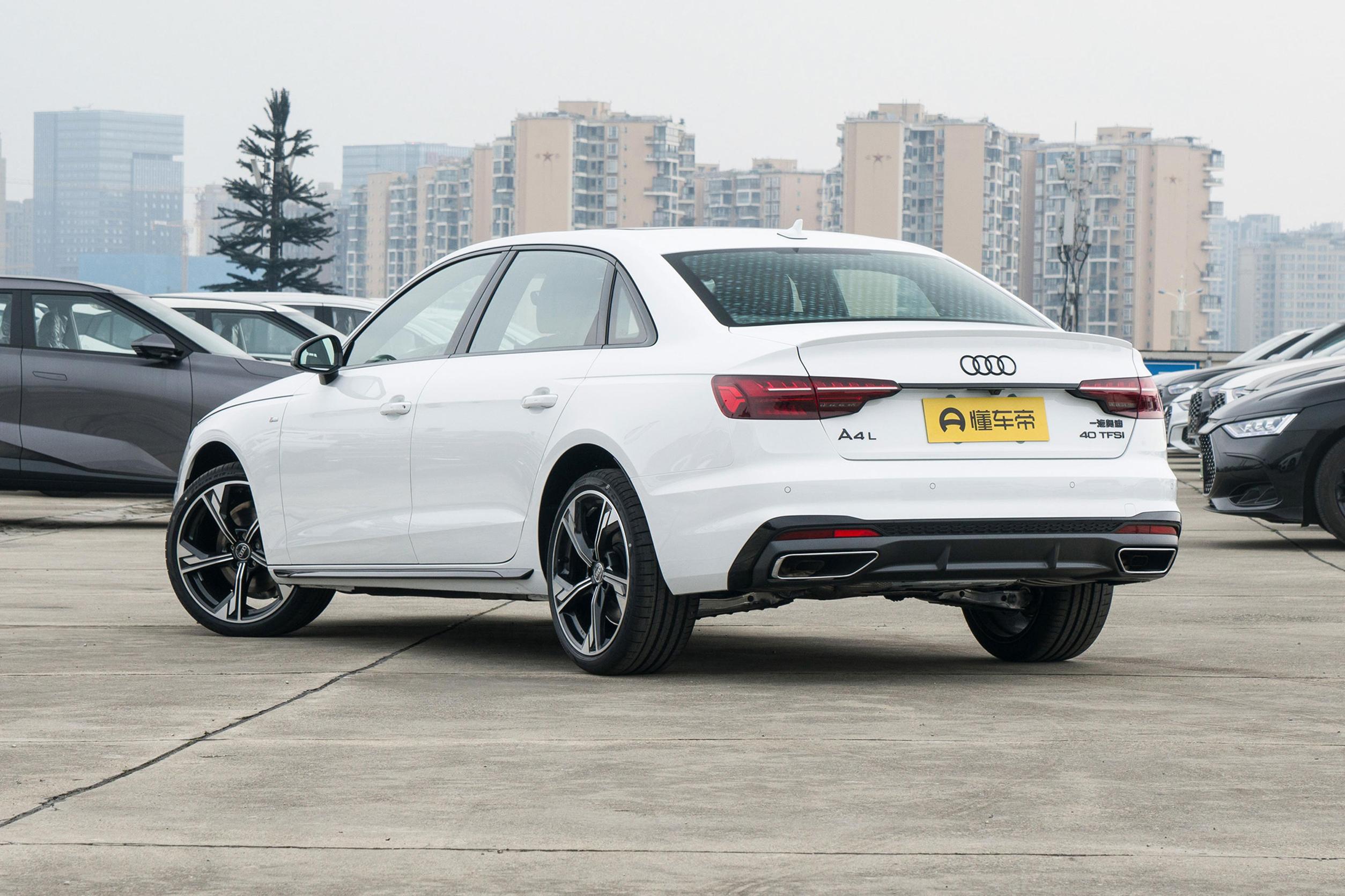 奥迪A4L 2024款 40 TFSI 豪华动感型 星夜版图片_奥迪_21/63张图片_汽车外观图库_懂车帝