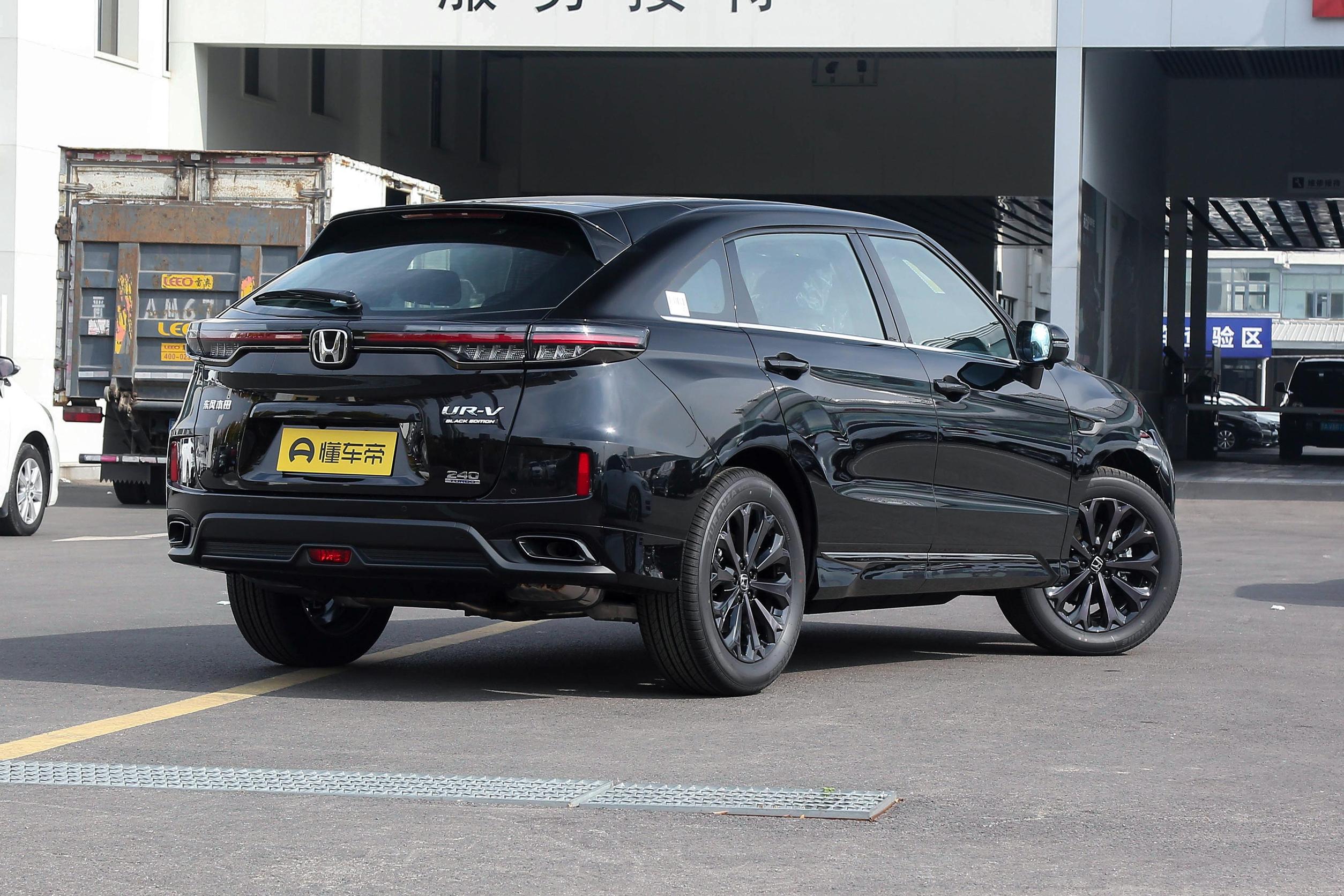 本田UR-V 2023款 240TURBO 两驱致雅黑爵士版图片_本田_3/48张图片_汽车外观图库_懂车帝