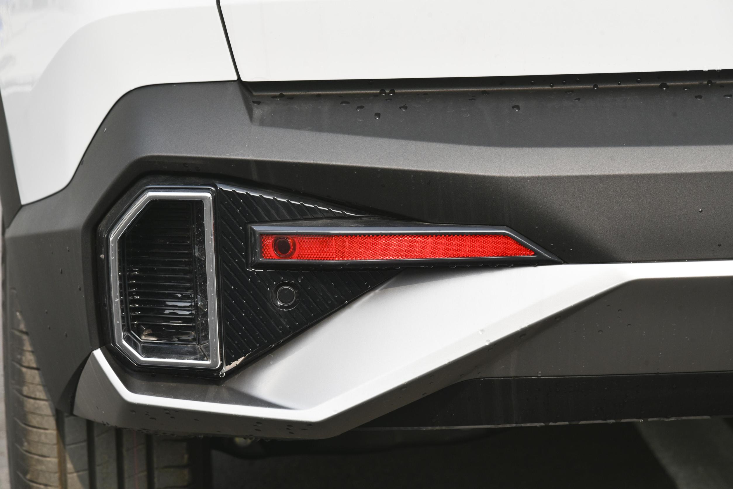 影酷 2022款 混动 2.0ATK 双子星版图片_广汽传祺_4/64张图片_汽车外观图库_懂车帝