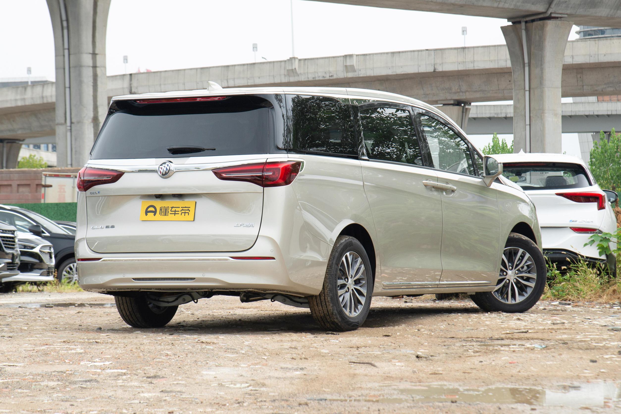 别克GL8 2023款 ES陆尊 653T 尊享型图片_别克_3/51张图片_汽车外观图库_懂车帝