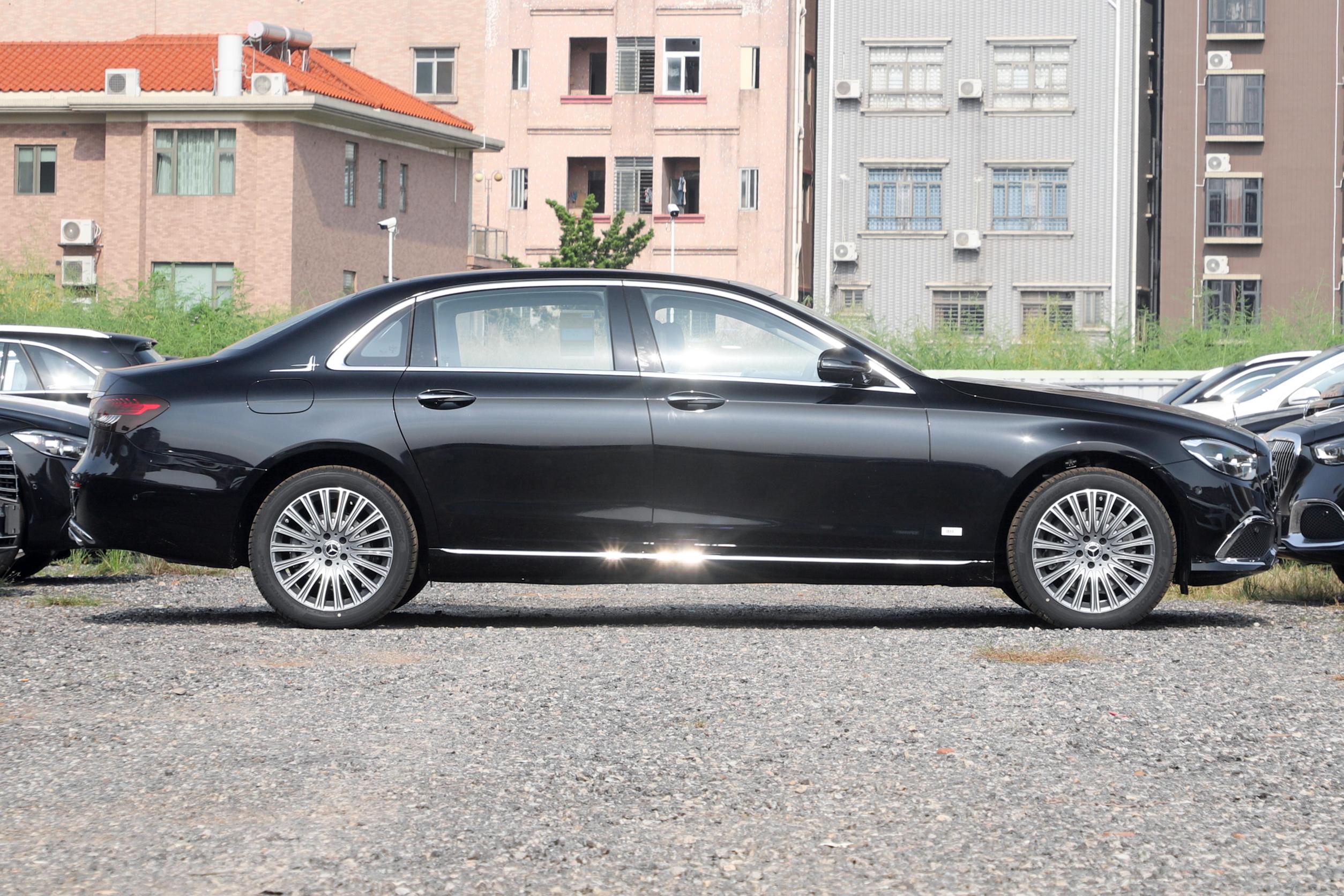 奔驰E级 2023款 E 300 L 时尚型 轿车图片_奔驰_1/48张图片_汽车外观图库_懂车帝