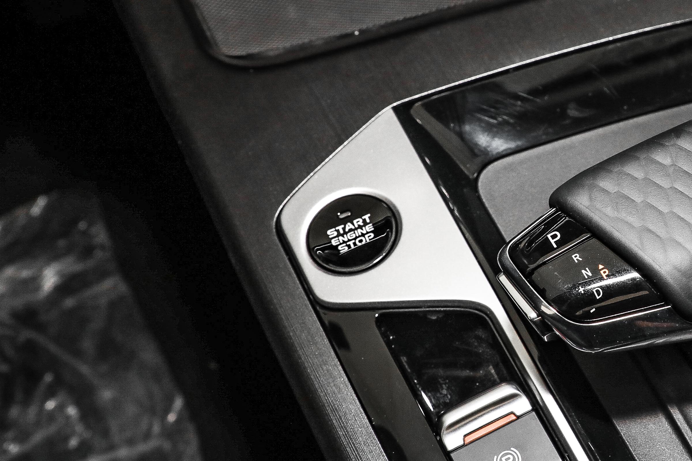 长安欧尚X7 PLUS 2022款 1.5T 自动蓝鲸版Geeker旗舰型图片_长安欧尚_7/37张图片_汽车内饰图库_懂车帝