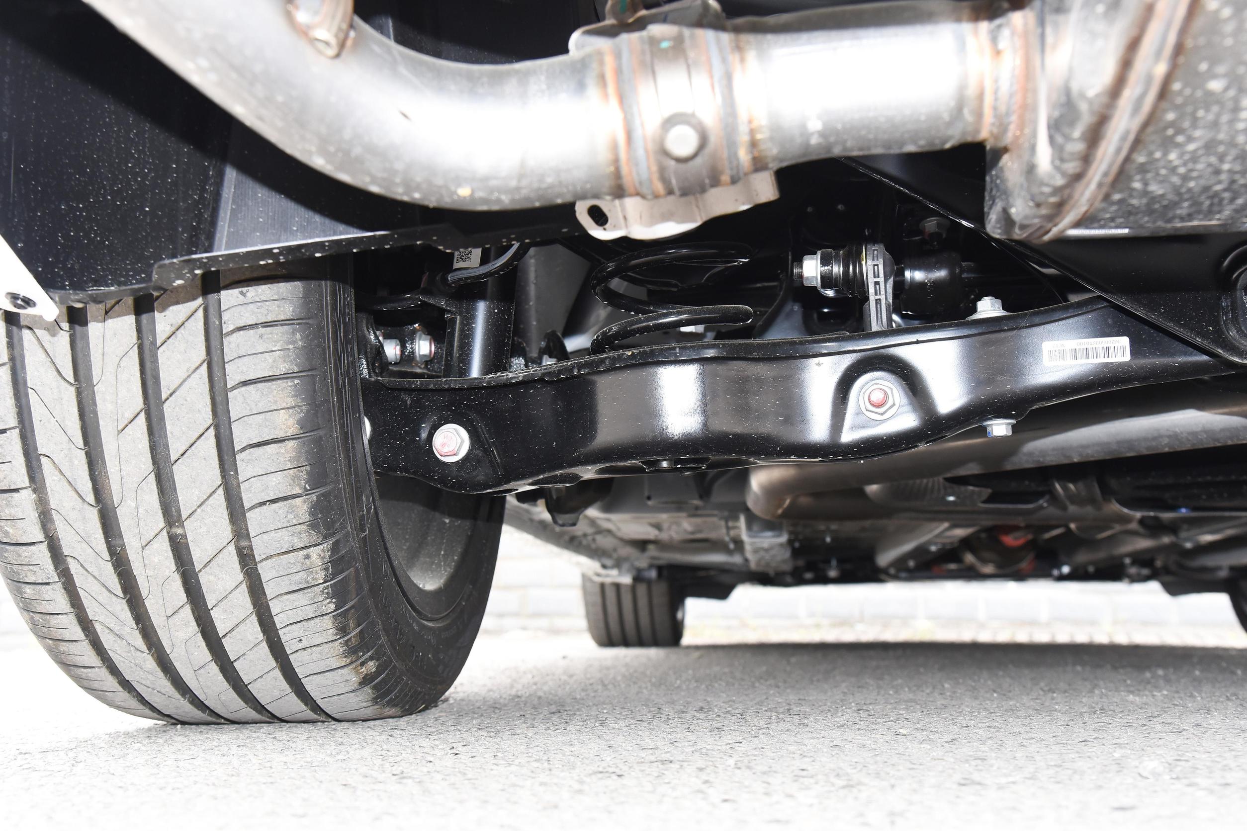 影豹 2023款 270T DCT影豹J15版图片_广汽传祺_3/53张图片_汽车外观图库_懂车帝