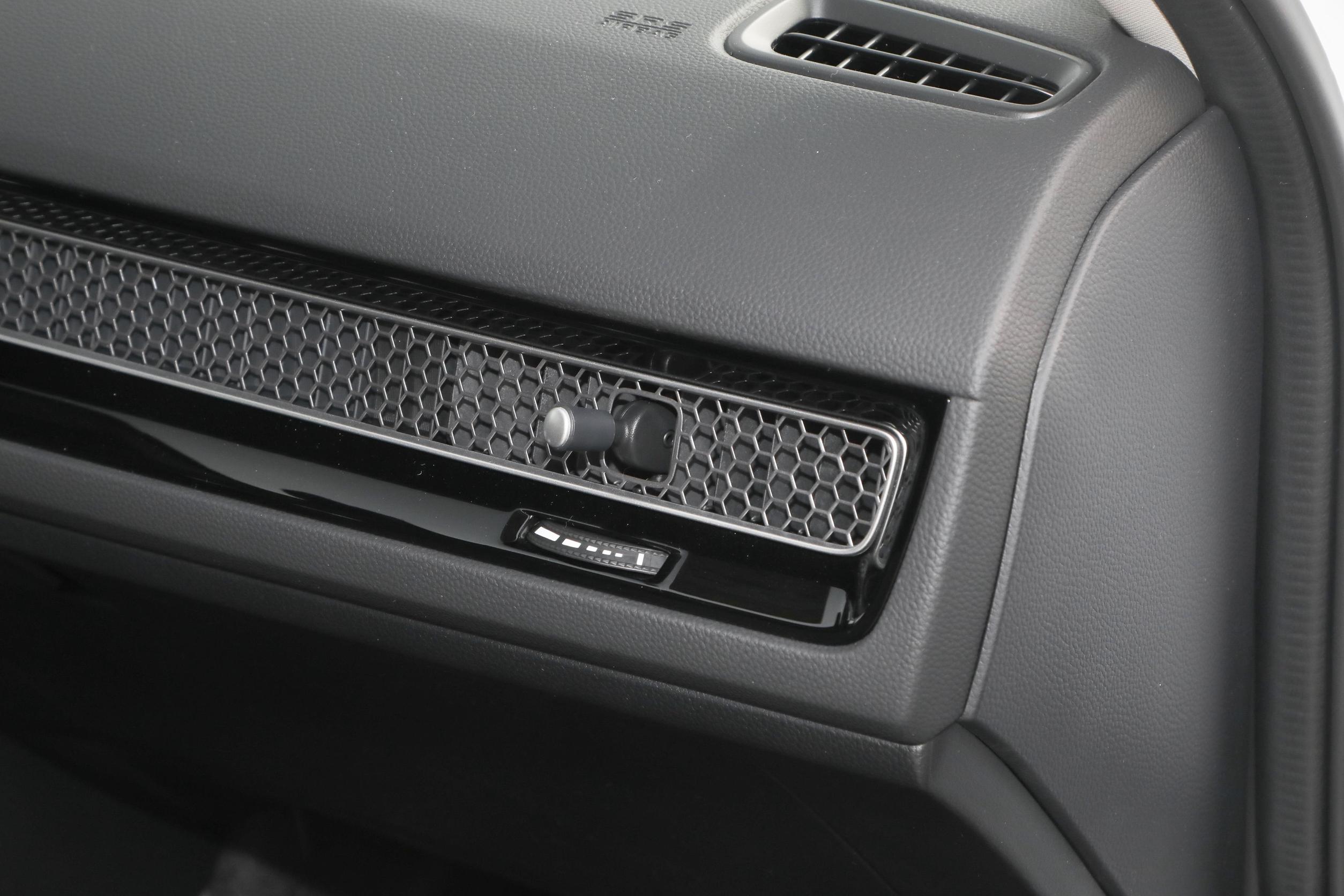 型格 2023款 2.0L e:HEV 锐·科技版图片_本田_4/48张图片_汽车内饰图库_懂车帝