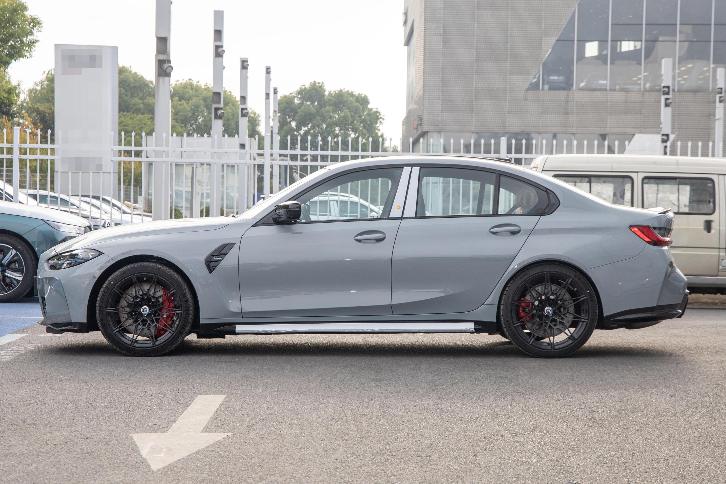 宝马M3 2023款 M3四门轿车 M xDrive 雷霆版图片_宝马_1/84张图片_汽车外观图库_懂车帝