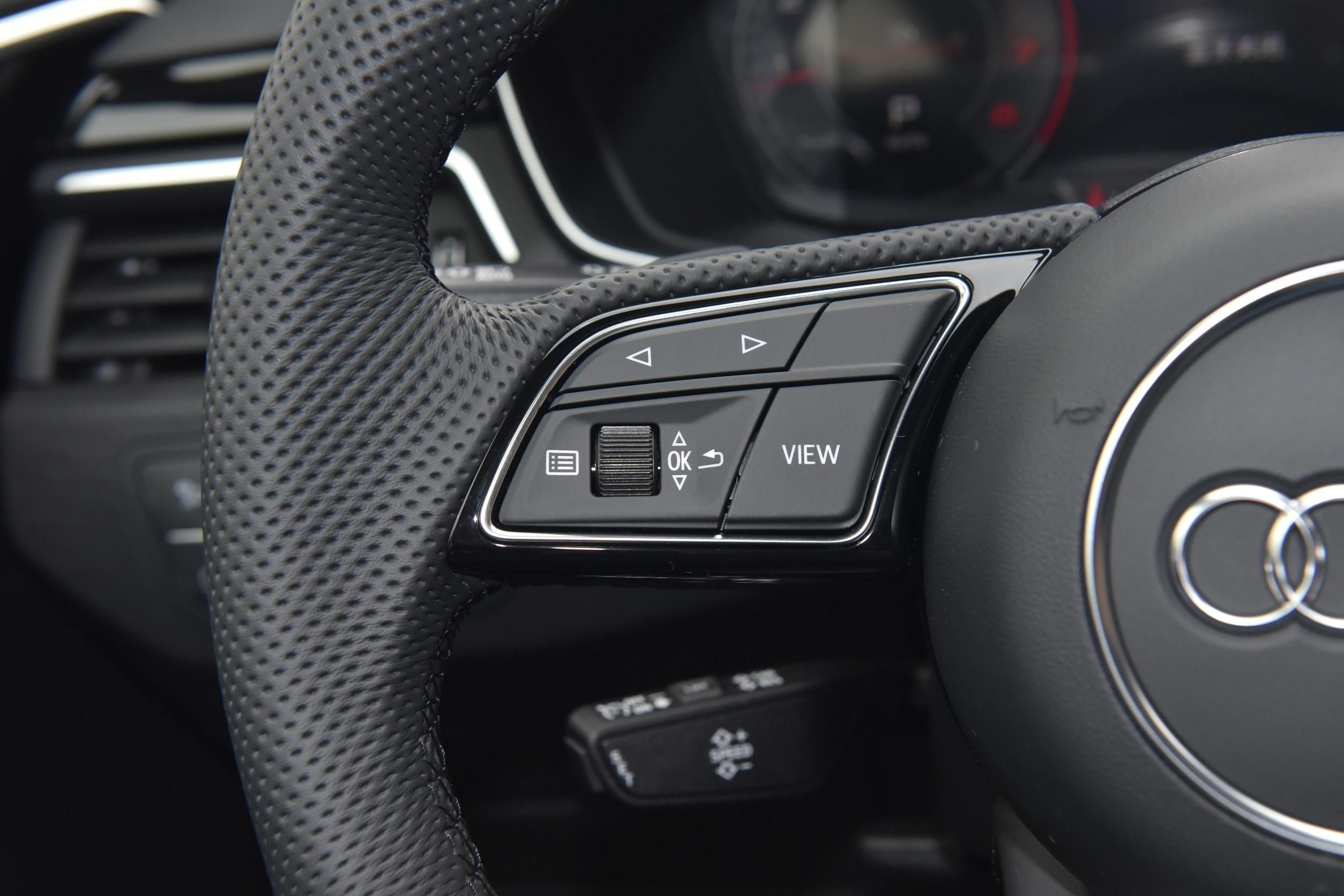 奥迪A4L 2024款 40 TFSI 豪华动感型图片_奥迪_63/86张图片_汽车内饰图库_懂车帝