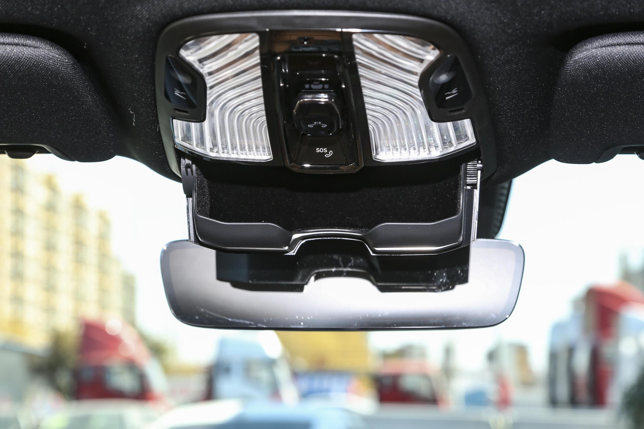 领克09 EM-P 2024款 2.0TD 七座Pro图片_领克_12/68张图片_汽车空间图库_懂车帝