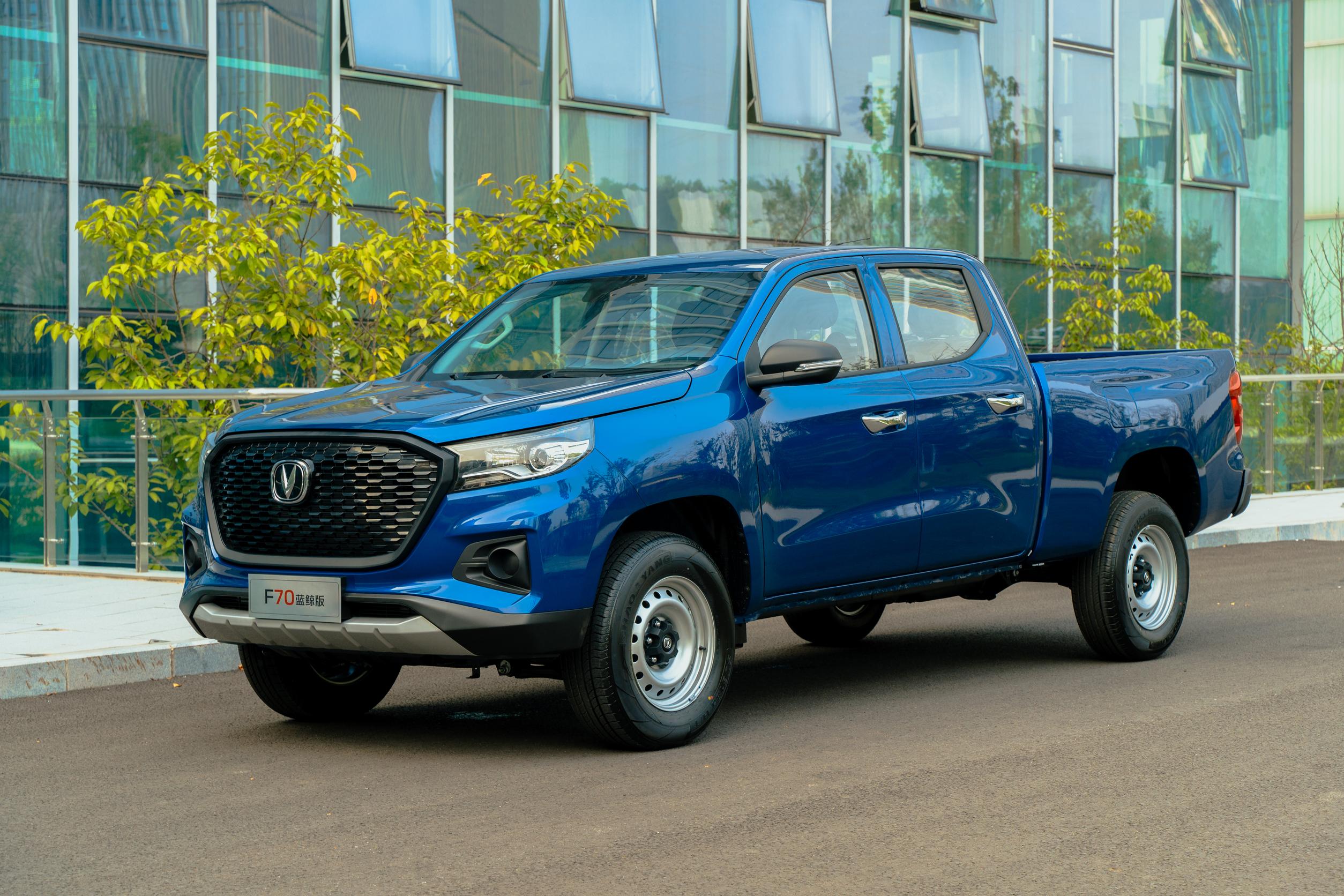 长安F70 2023款 F70蓝鲸版 2.0T汽油自动两驱长箱创富型图片_长安_24/33张图片_汽车官方图库_懂车帝