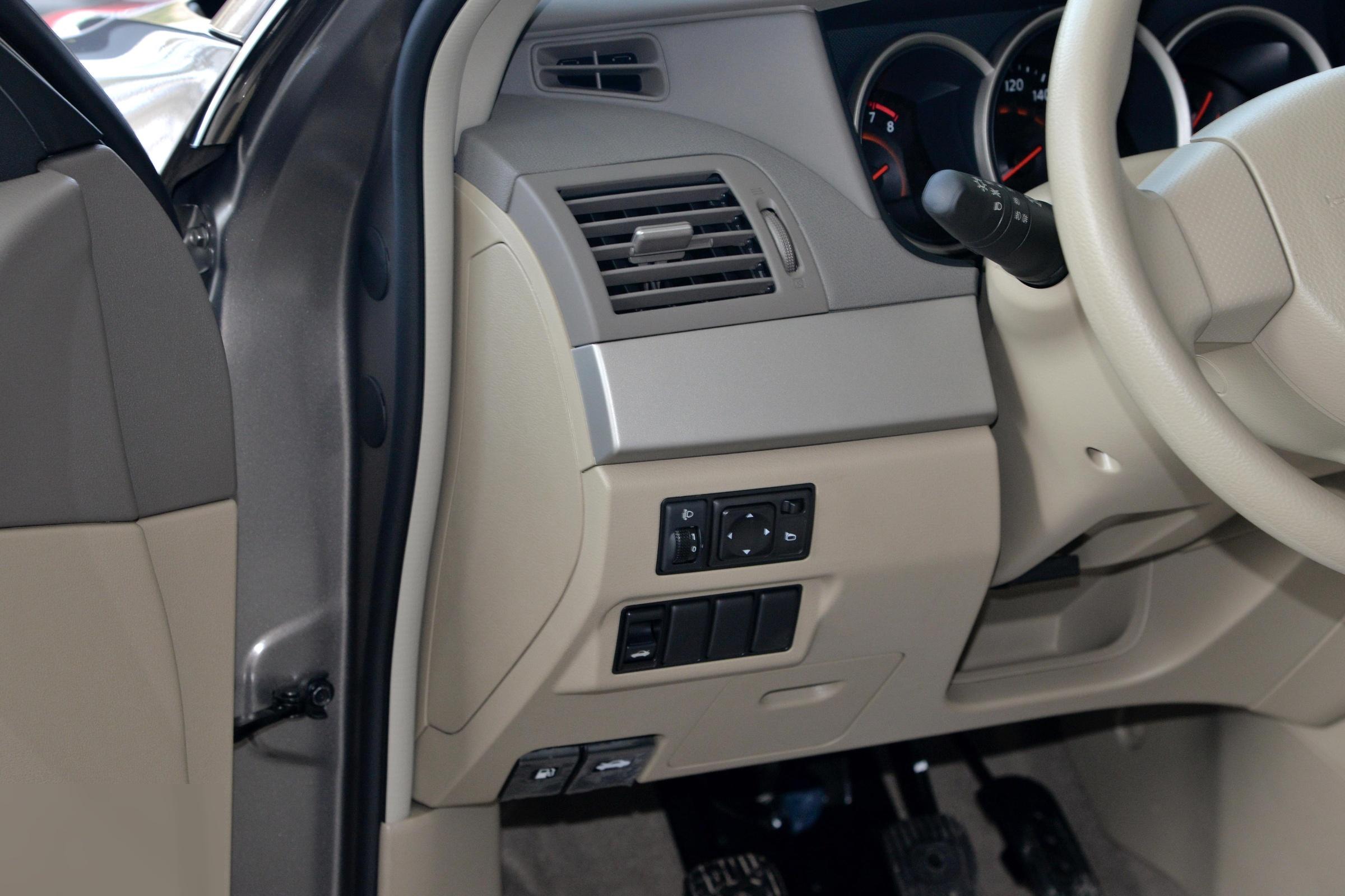 轩逸 2018款 经典 1.6XE 手动舒适版图片_日产_44/45张图片_汽车内饰图库_懂车帝