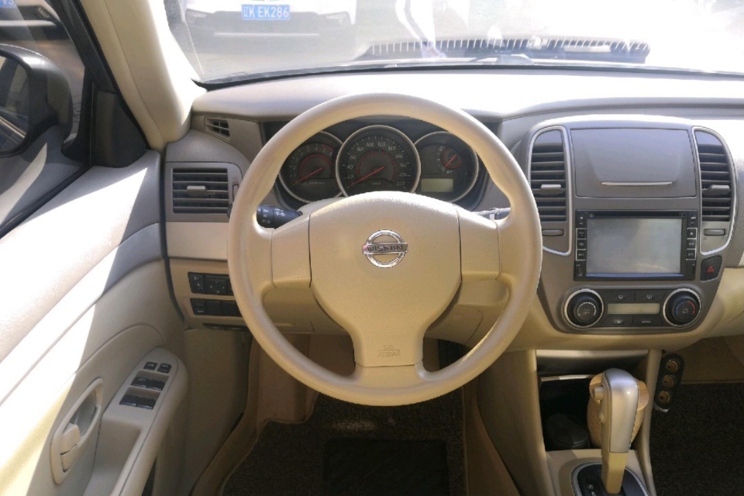 轩逸 2012款 经典 1.6XL 自动豪华版图片_日产_5/8张图片_汽车内饰图库_懂车帝