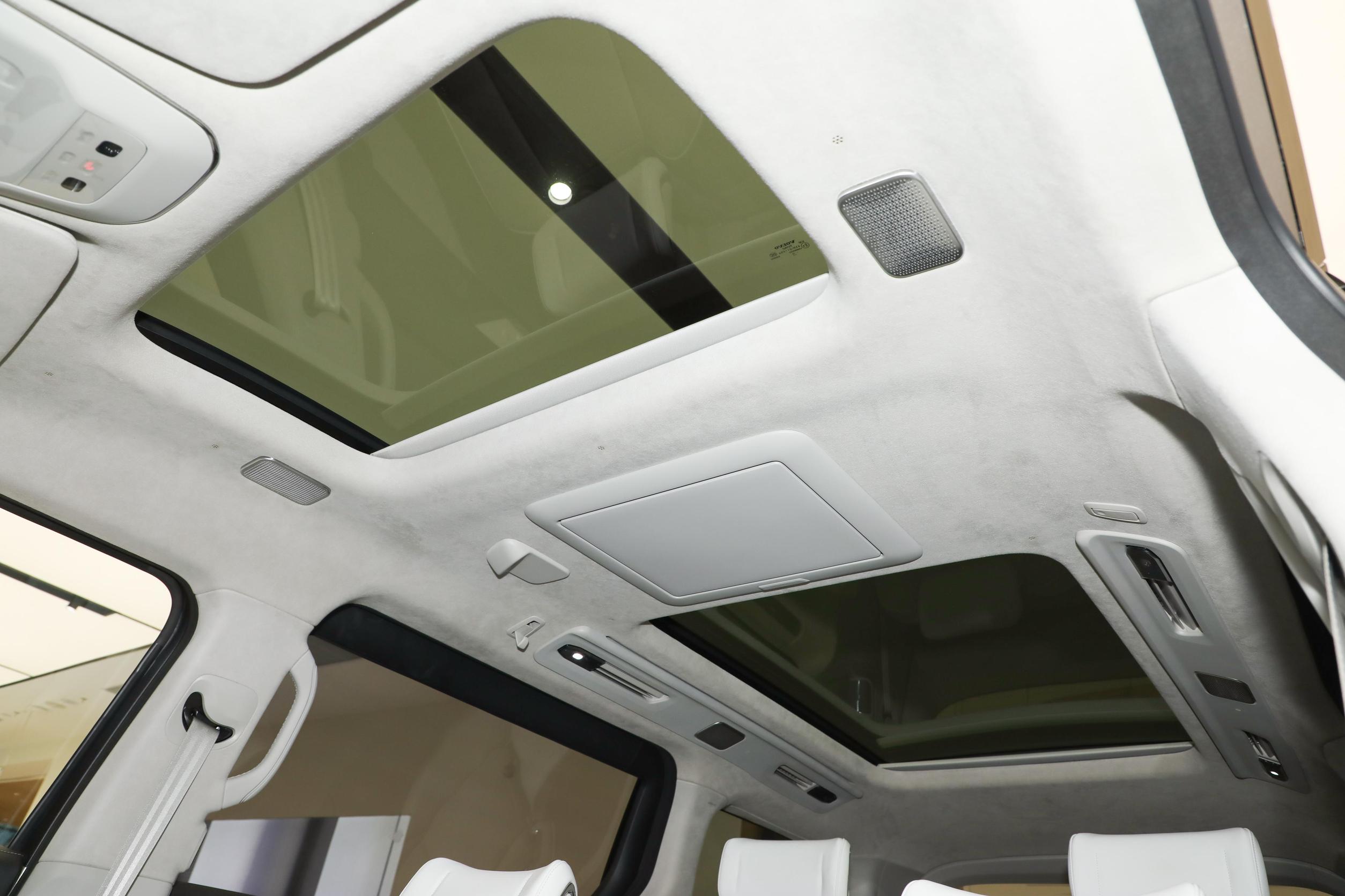 沃尔沃EM90 2025款 Ultra 六座图片_沃尔沃_8/167张图片_汽车空间图库_懂车帝