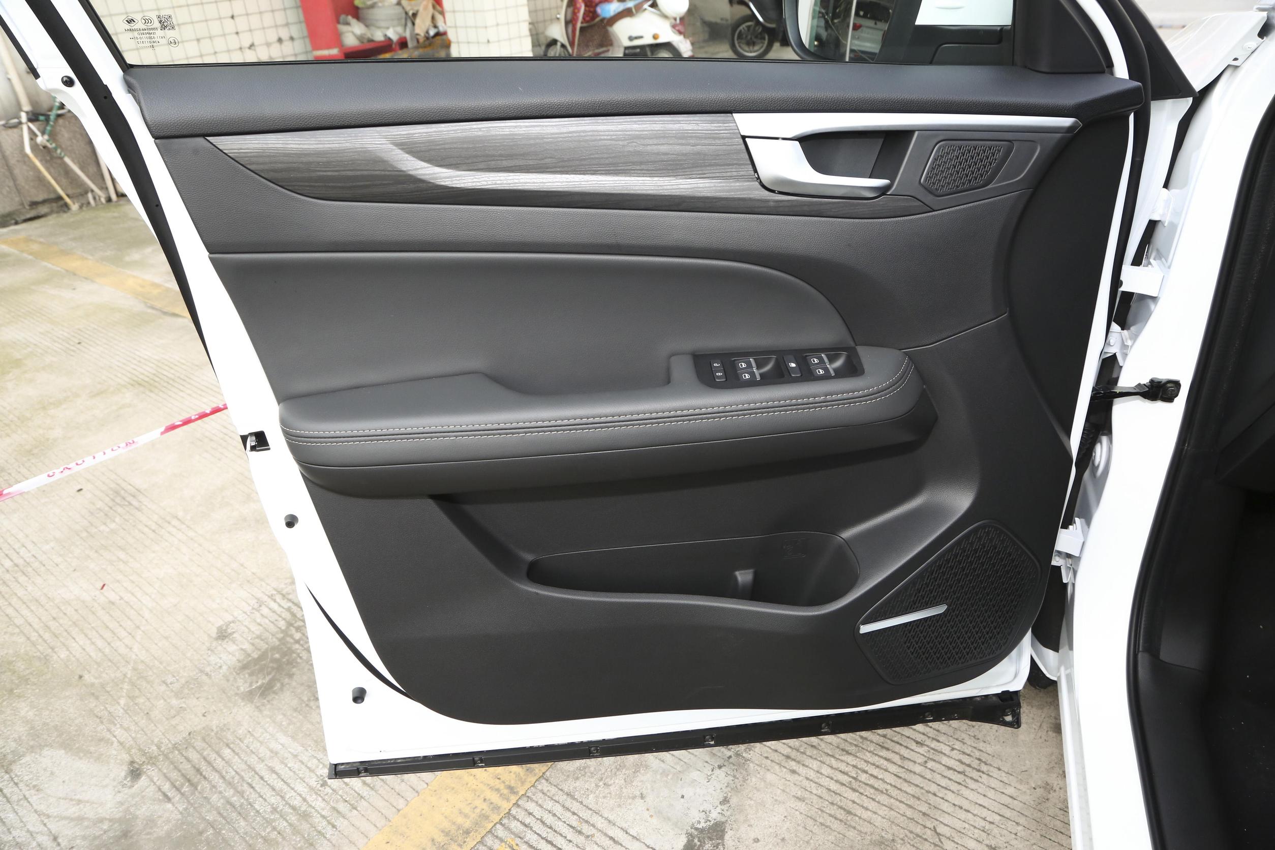 炫界Pro EV 2022款 401km 悦享版图片_凯翼_5/53张图片_汽车空间图库_懂车帝