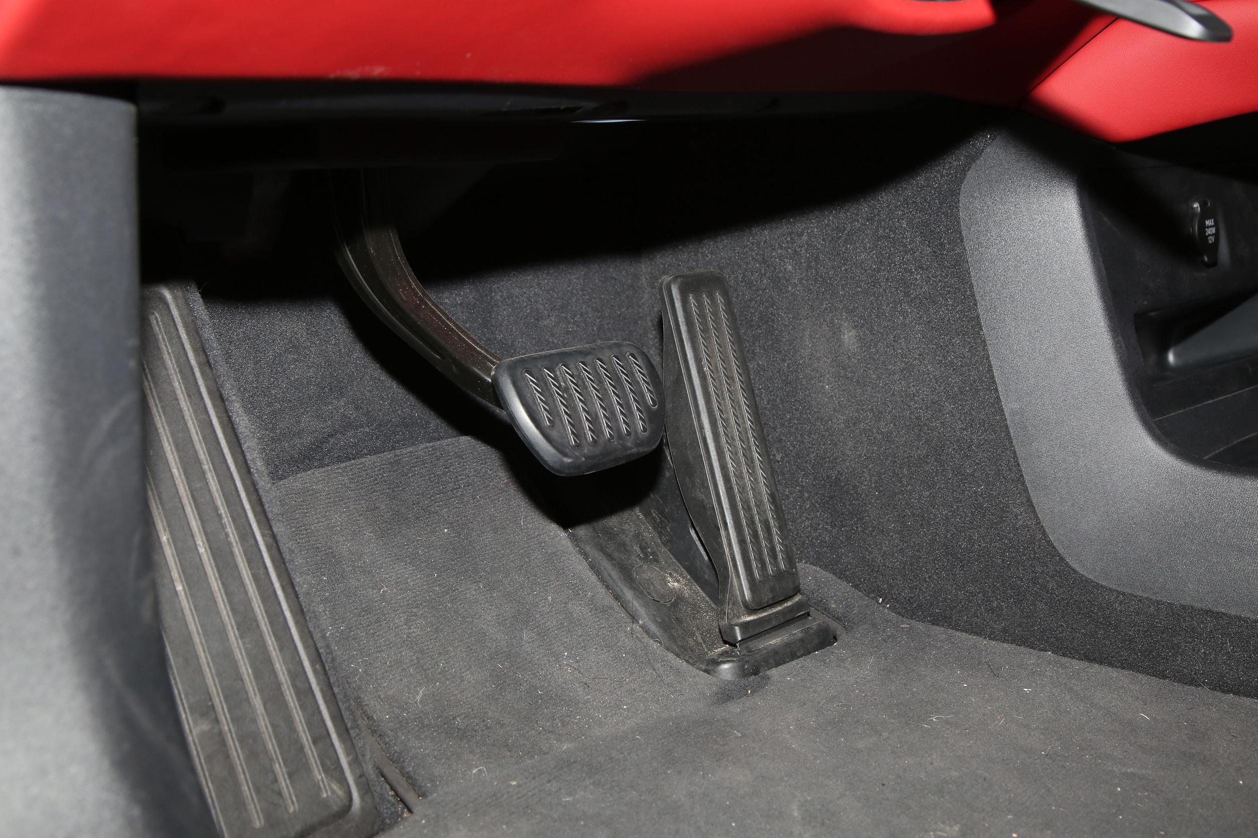 小米SU7壁纸_小米SU7_小米SU7空间图片_3/297张图片_小米SU7/整车空间图片_懂车帝