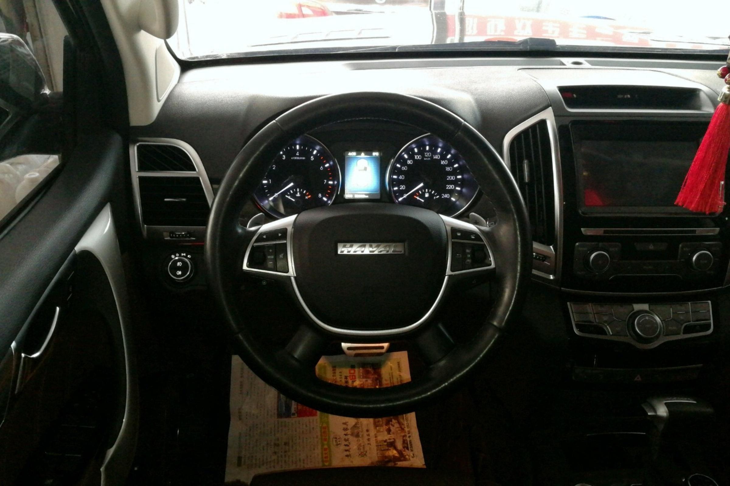 哈弗H9 2016款 2.0T 四驱尊贵型 7座图片_哈弗_5/8张图片_汽车内饰图库_懂车帝