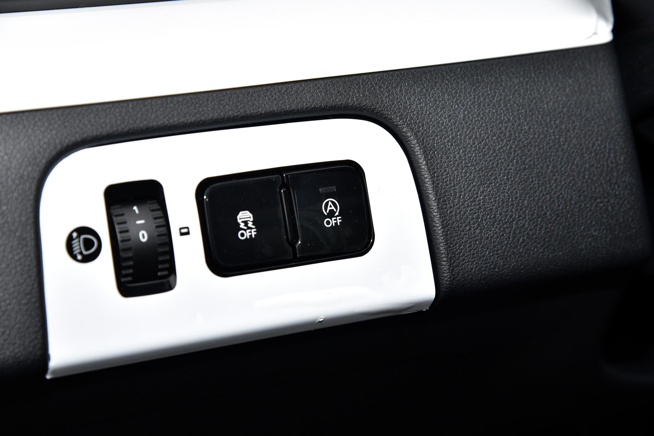 现代ix35 2023款 沐飒 2.0L 尊贵曜夜版LUX图片_现代_1/48张图片_汽车内饰图库_懂车帝