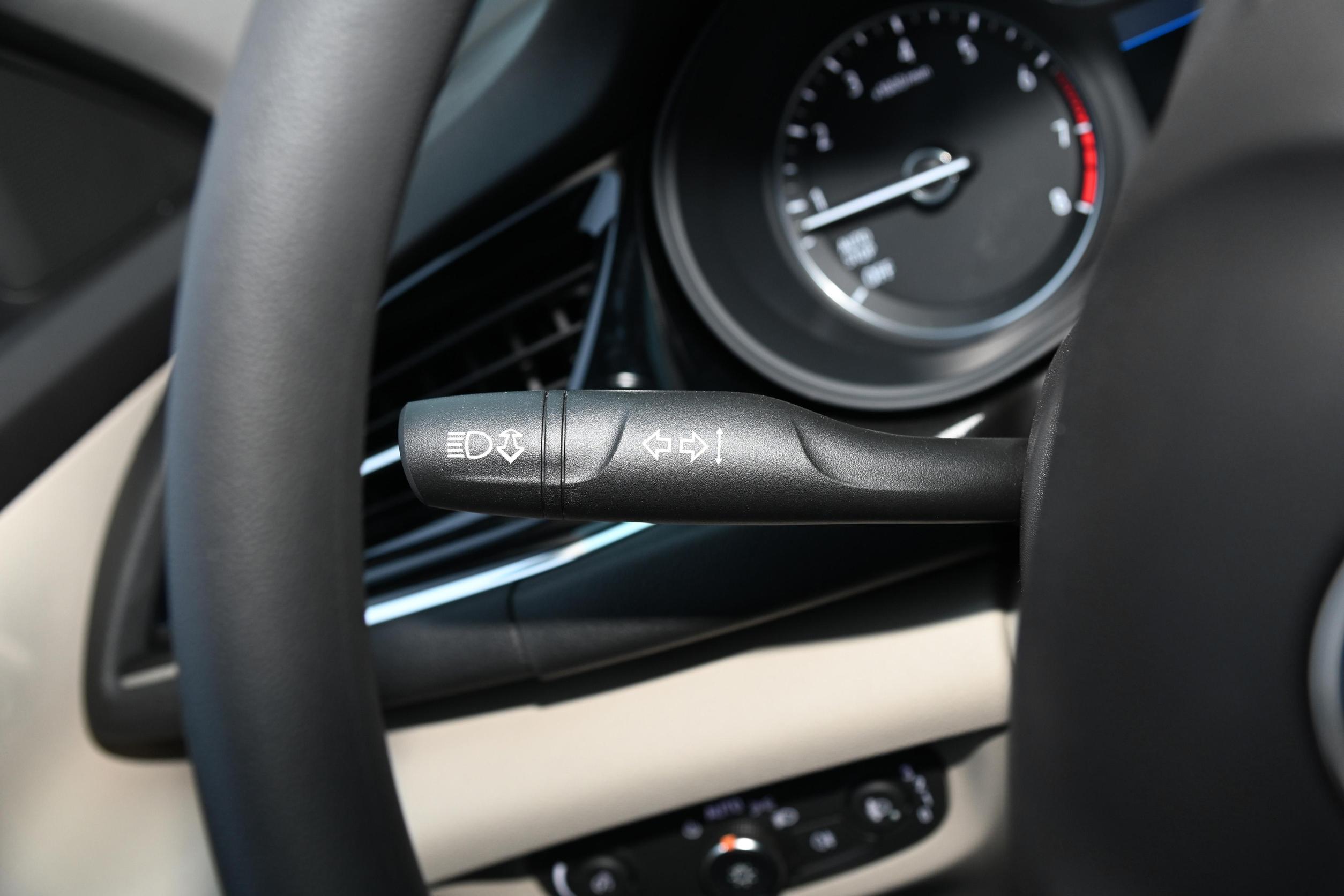 君威 2021款 改款 552T 精英型图片_别克_1/43张图片_汽车内饰图库_懂车帝