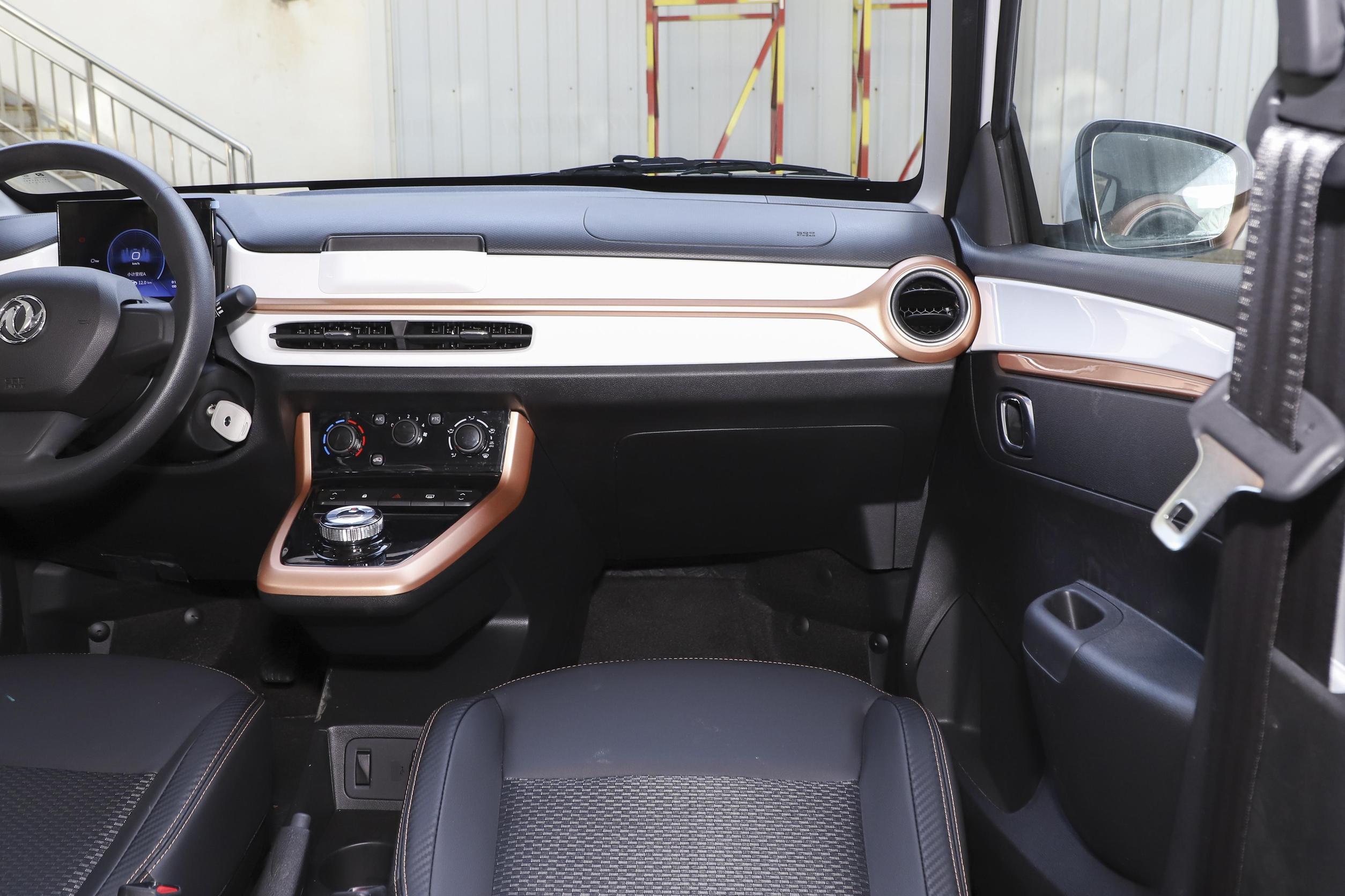 纳米BOX 2022款 轻风版 201KM 闪电型图片_东风纳米_1/19张图片_汽车内饰图库_懂车帝