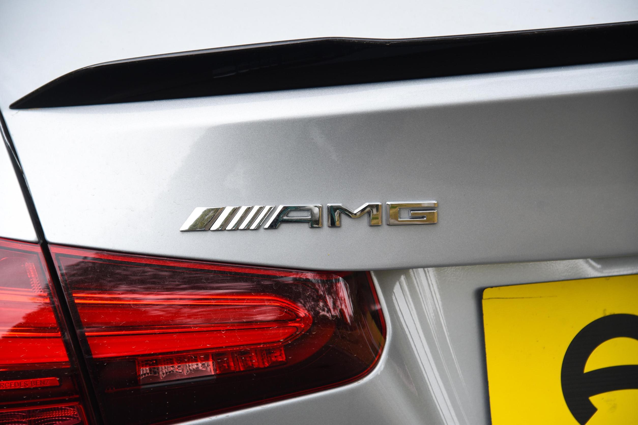 奔驰A级AMG 2024款 AMG A 35 L 4MATIC图片_奔驰_6/231张图片_汽车外观图库_懂车帝