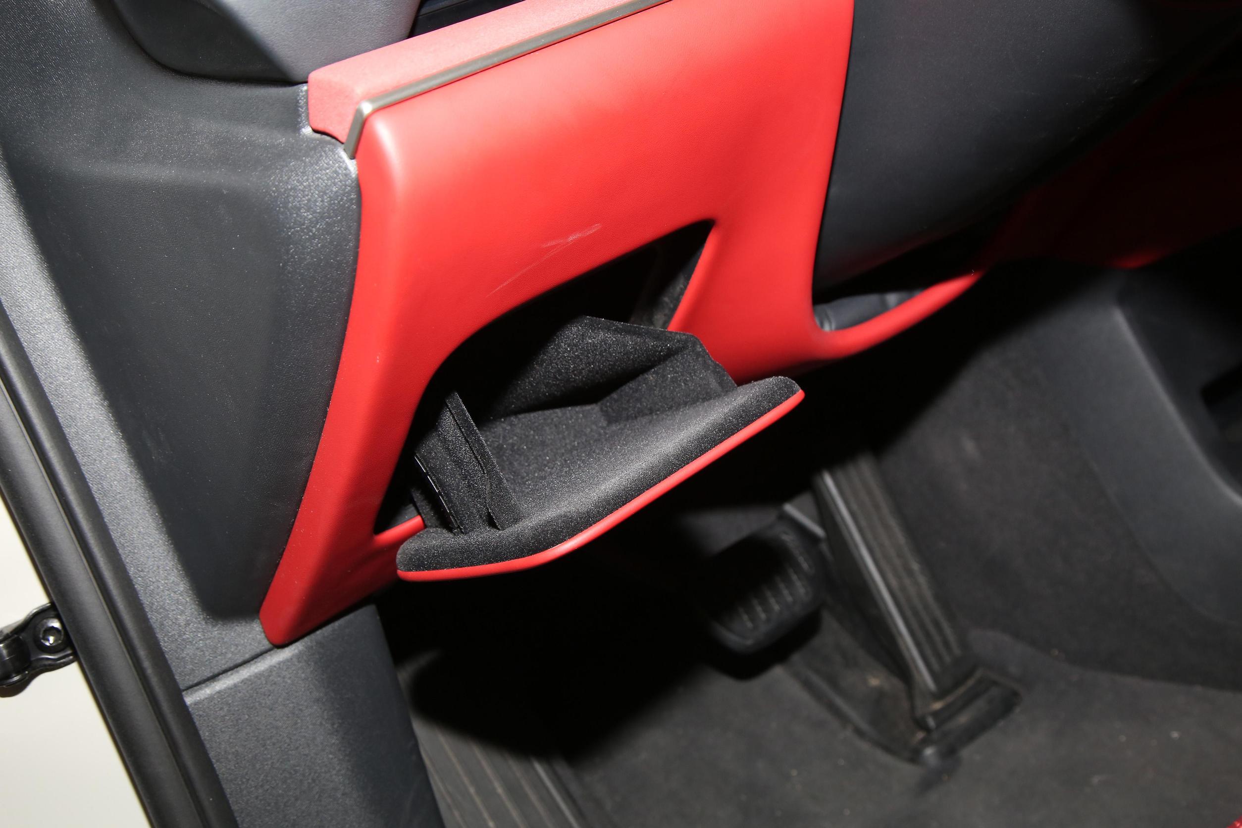 小米SU7 2024款 后驱标准长续航智驾版图片_小米汽车_6/84张图片_汽车内饰图库_懂车帝