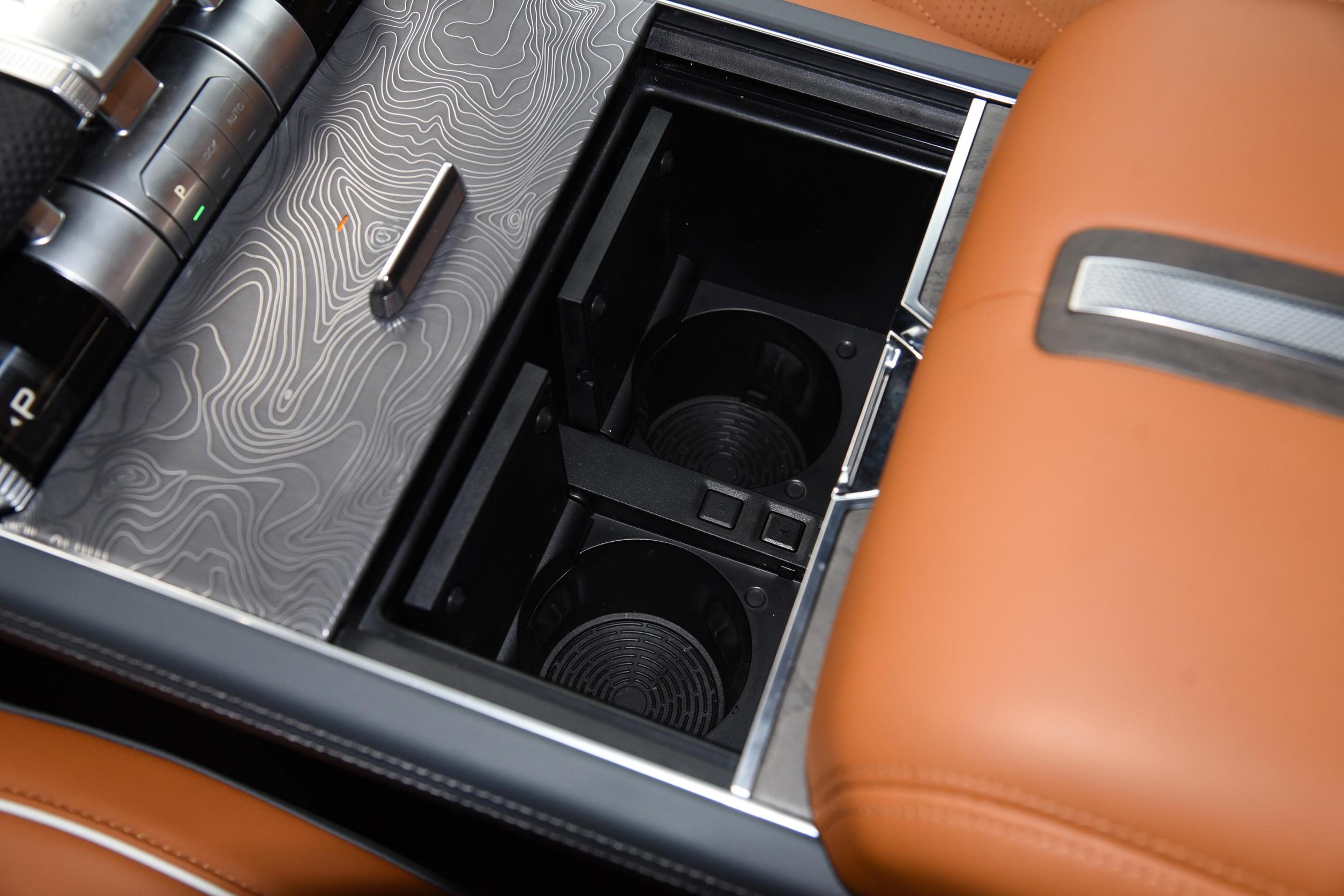 猛士917 2023款 增程版图片_猛士_4/78张图片_汽车空间图库_懂车帝