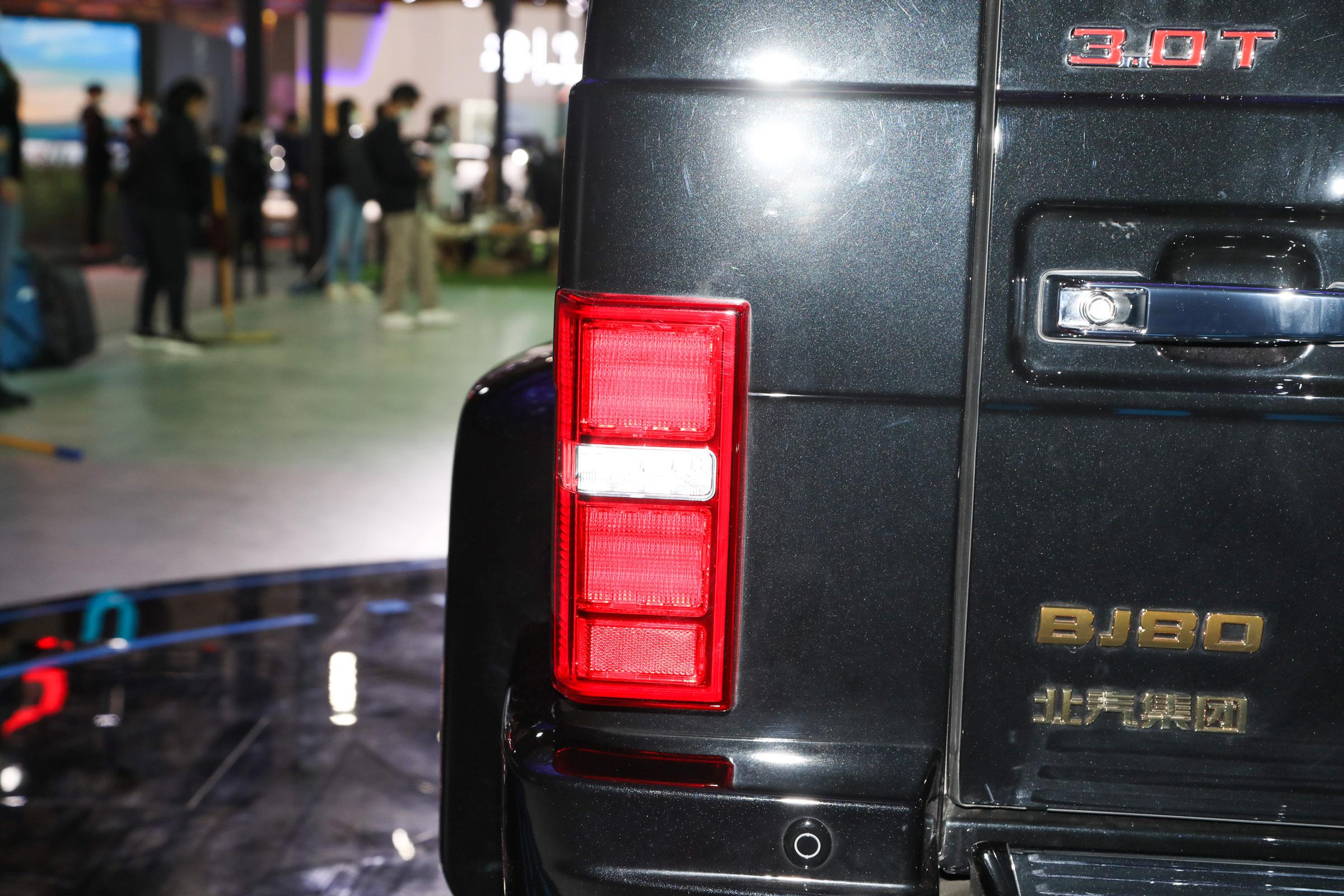 北京BJ80 2023款 3.0T 自动至尊型图片_北京_1/49张图片_汽车车展图库_懂车帝