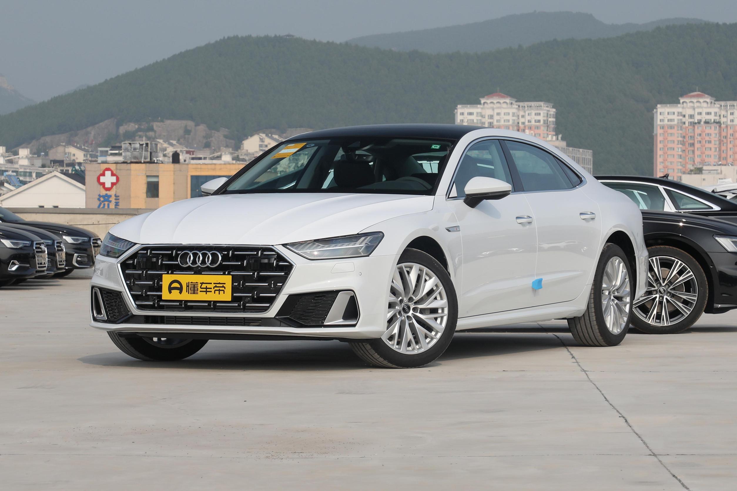 奥迪A7L 2024款 45 TFSI S-line 筑梦型流晶套装图片_奥迪_27/128张图片_汽车外观图库_懂车帝