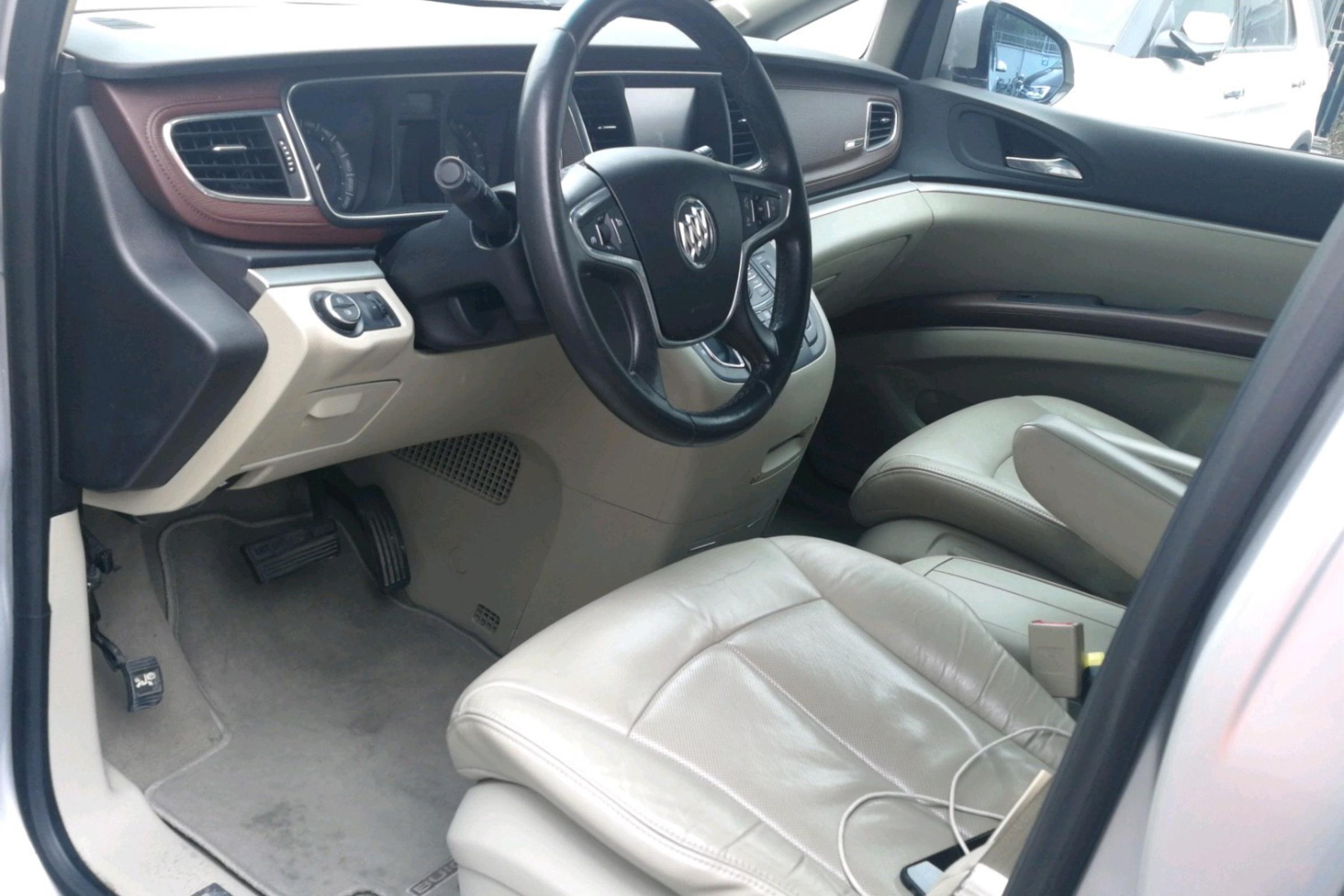 别克GL8 2014款 3.0L XT豪华商务旗舰版图片_别克_7/8张图片_汽车空间图库_懂车帝