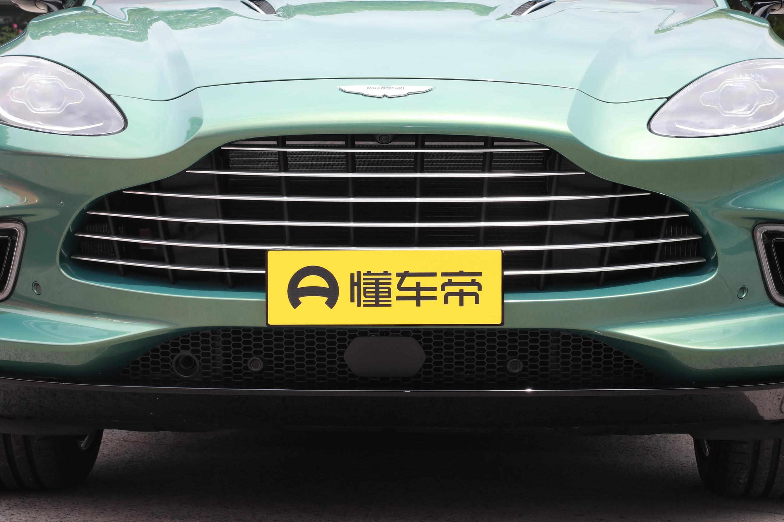 阿斯顿·马丁DBX 2024款 4.0T V8图片_阿斯顿·马丁_2/122张图片_汽车外观图库_懂车帝