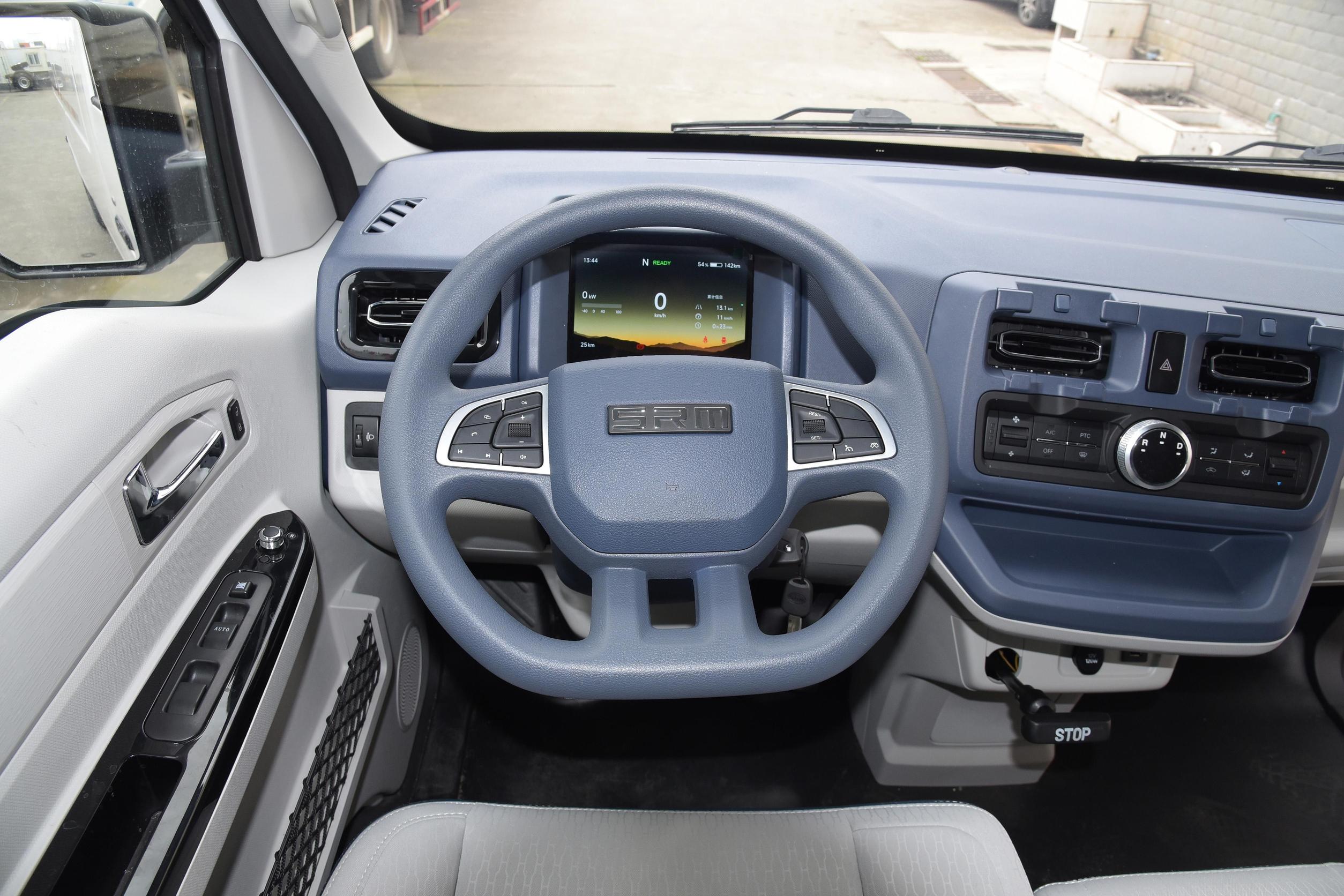 鑫源E3L 2024款 定制豪华型图片_SRM鑫源_3/62张图片_汽车内饰图库_懂车帝