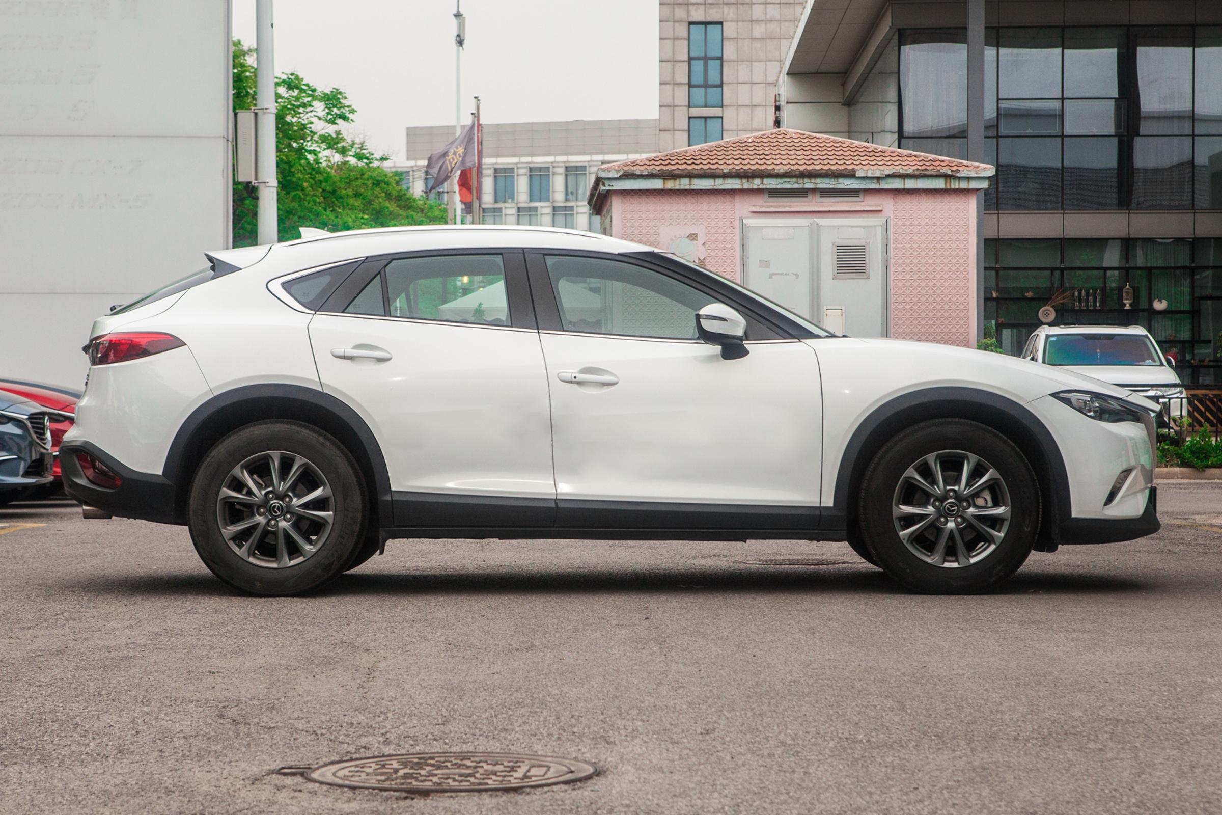 马自达CX-4 2018款 2.0L 自动两驱蓝天领先版 国V图片_马自达_2/54张图片_汽车外观图库_懂车帝