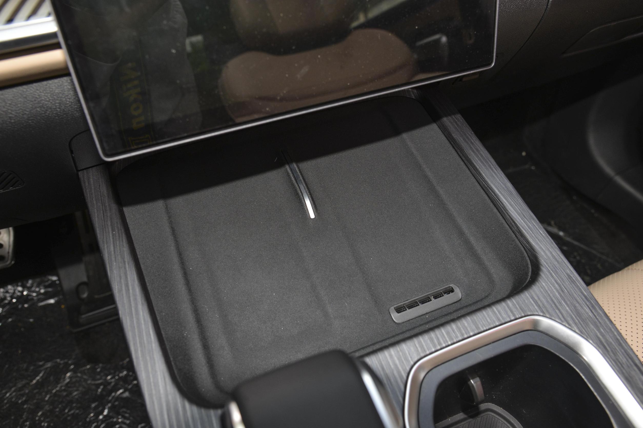 探索06 2023款 悦野版 1.6T 两驱探野版图片_奇瑞_51/93张图片_汽车内饰图库_懂车帝