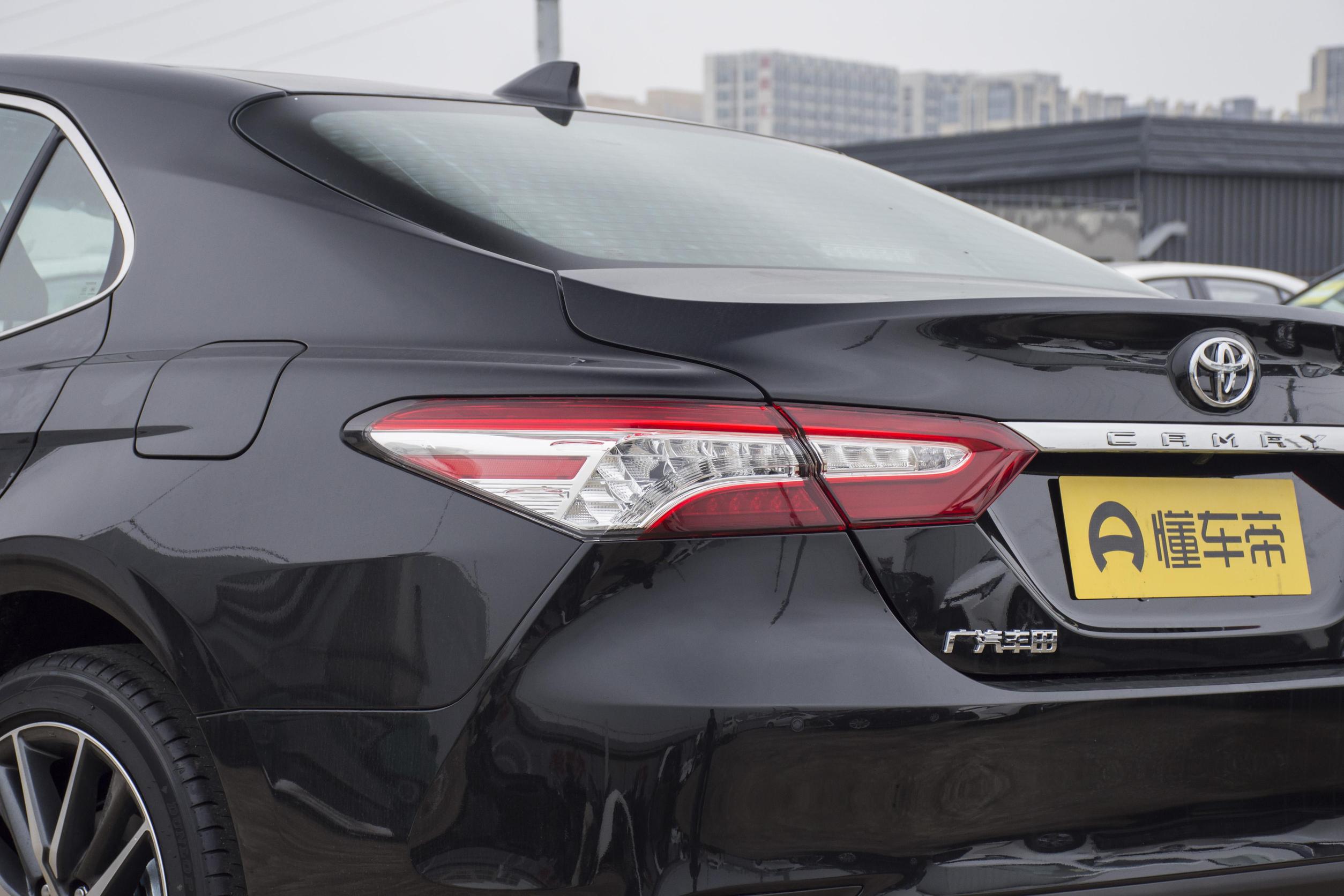 凯美瑞 2023款 2.5Q 旗舰版图片_丰田_60/60张图片_汽车外观图库_懂车帝