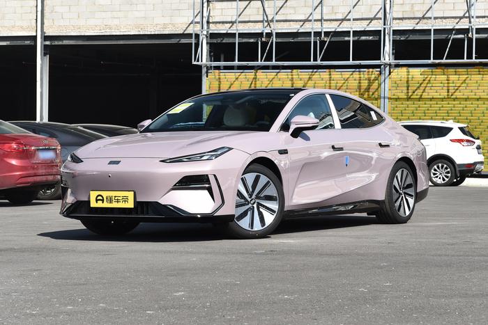 银河E82024款 665km 星舰 远航版_银河E8_懂车帝