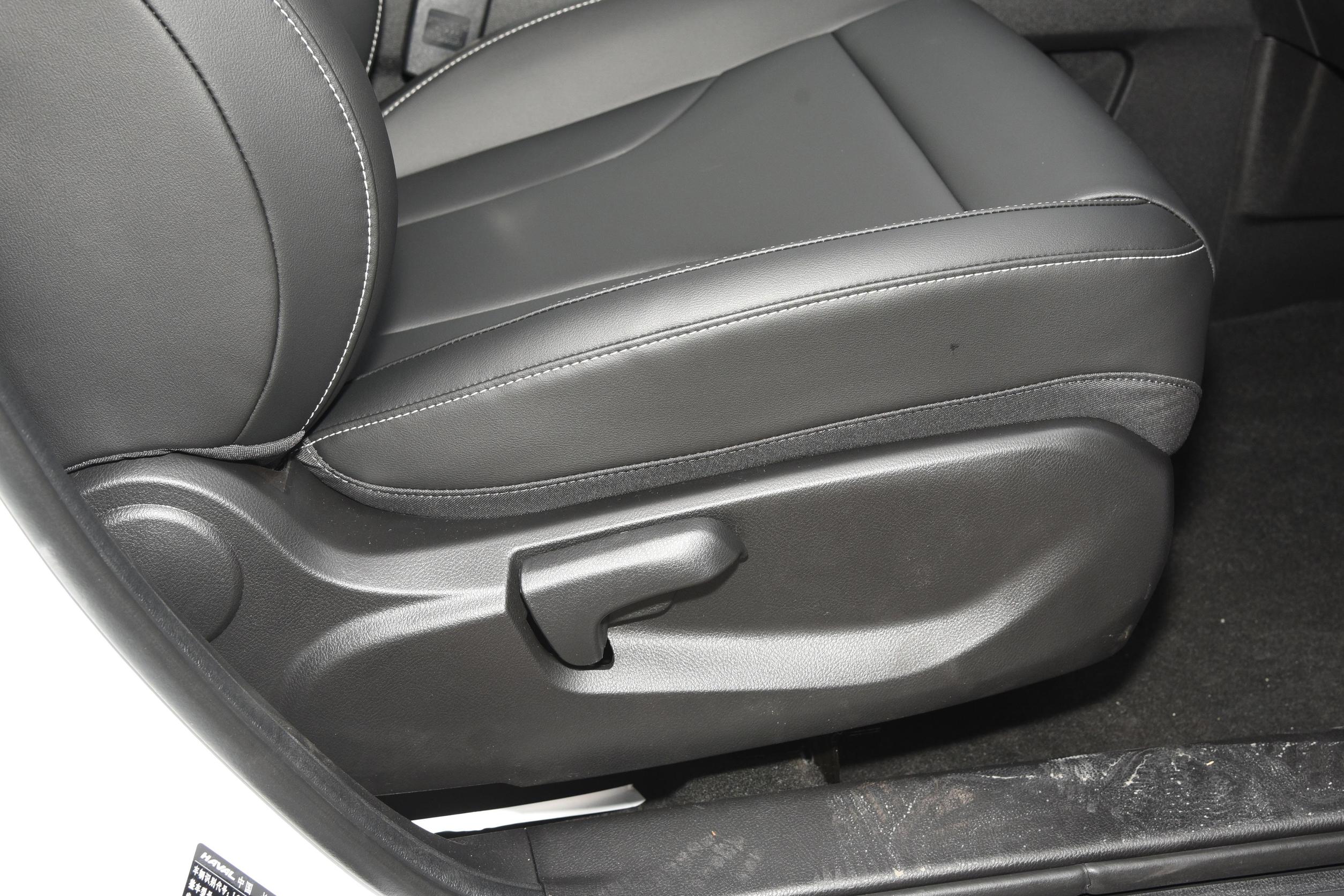 哈弗M6 2023款 PLUS 1.5T DCT豪华智联型图片_哈弗_1/60张图片_汽车空间图库_懂车帝